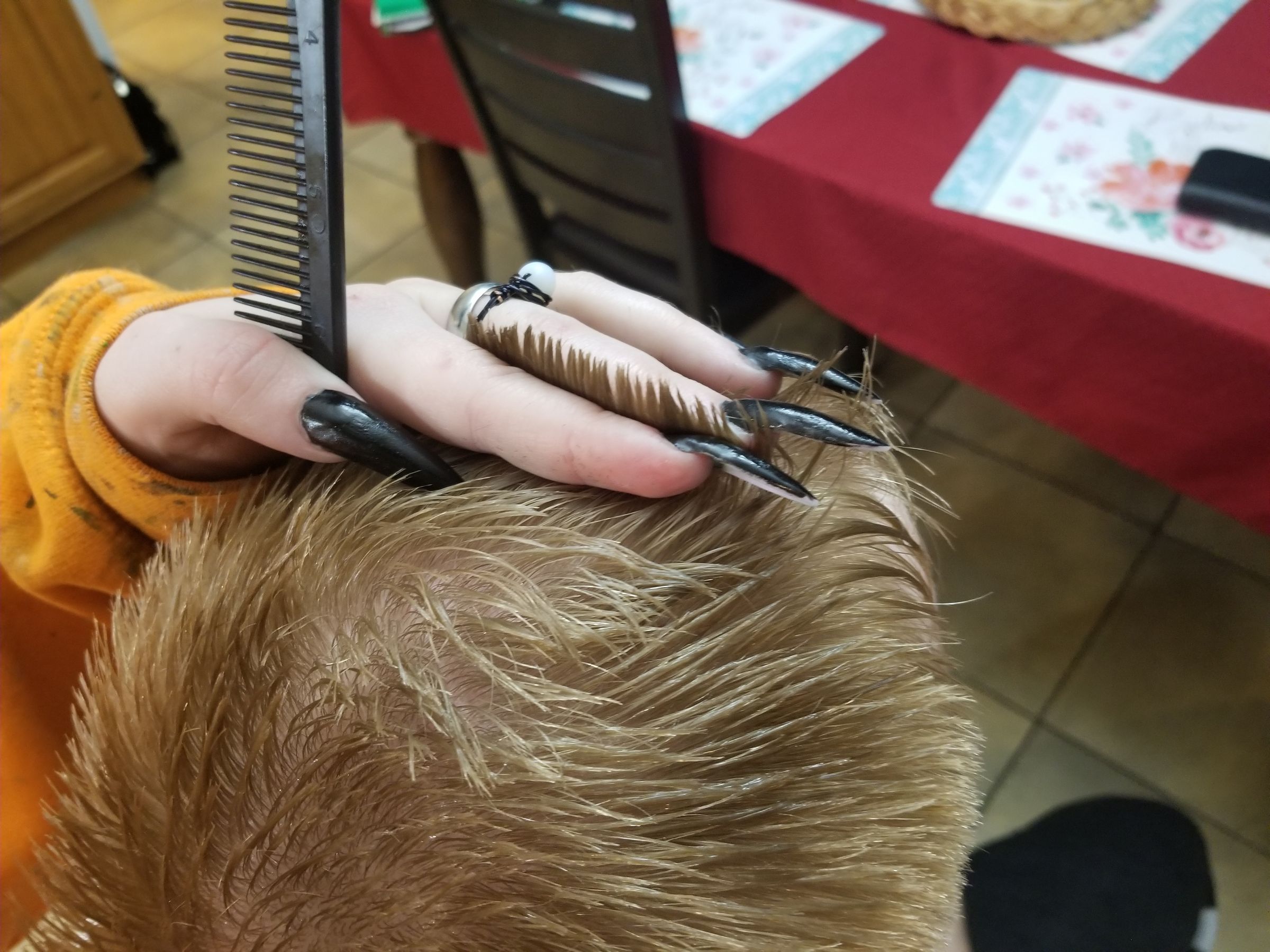 How to Do a Basic Blended Men's Haircut : 15 Steps - Instructables