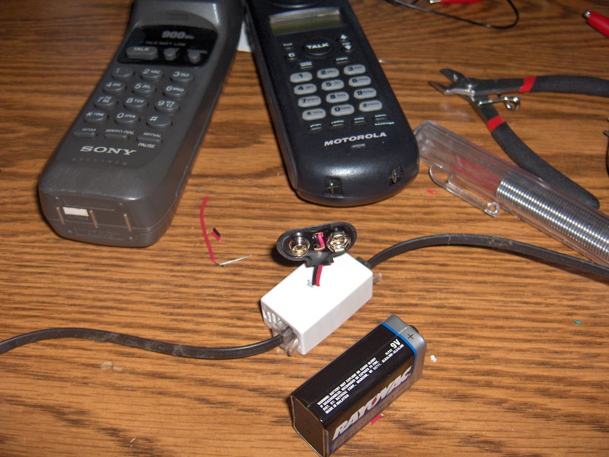 Build Your Own Intercom or Walkie Talkie Out of Two Old Cordless Phones ...