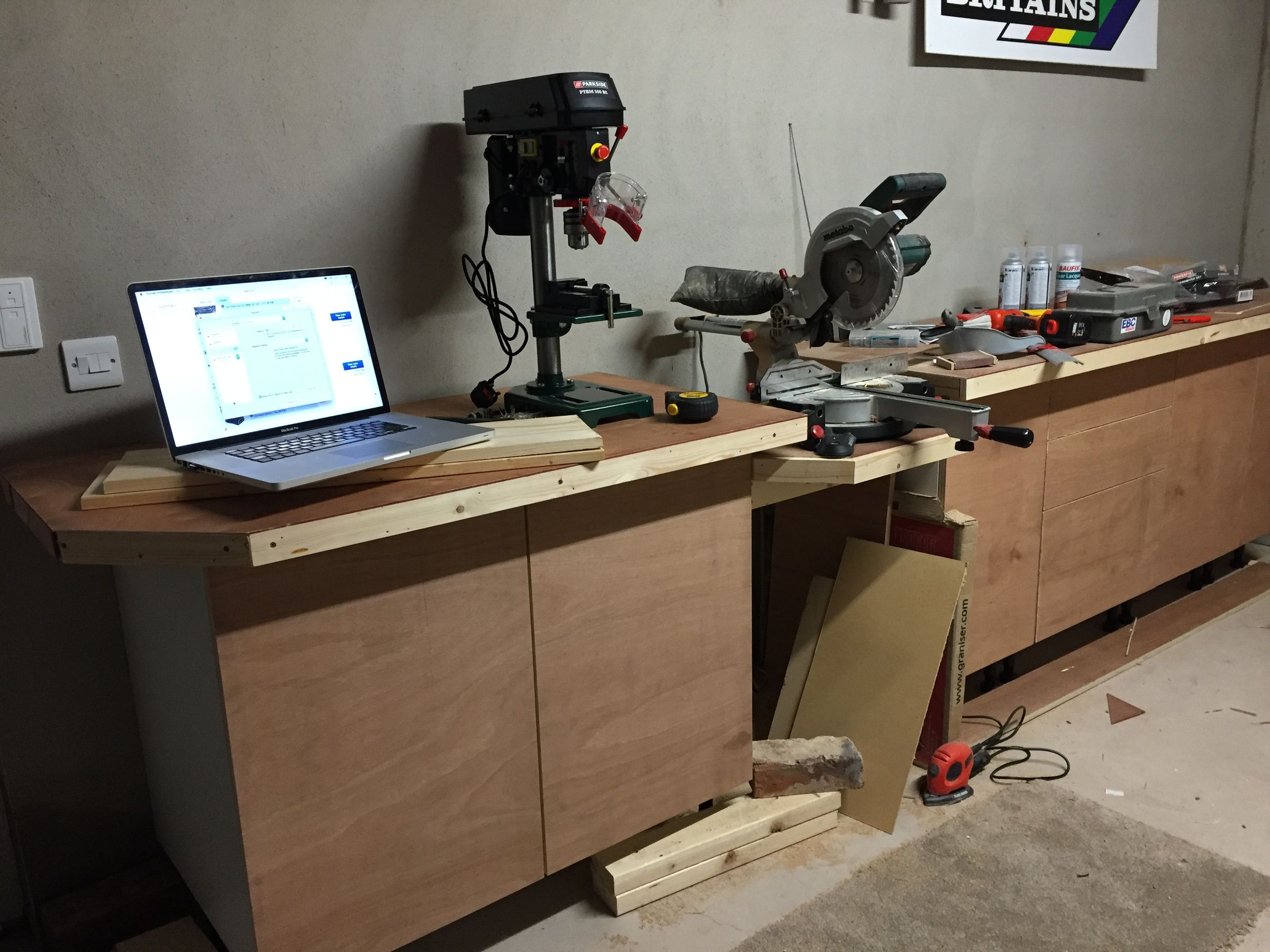 Mitre Saw Station : 8 Steps (with Pictures) - Instructables
