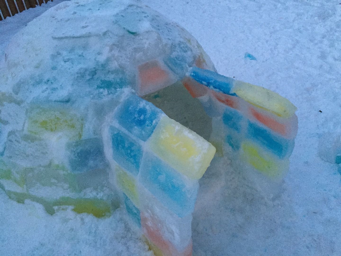Make an Ice Block Igloo : 7 Steps (with Pictures) - Instructables