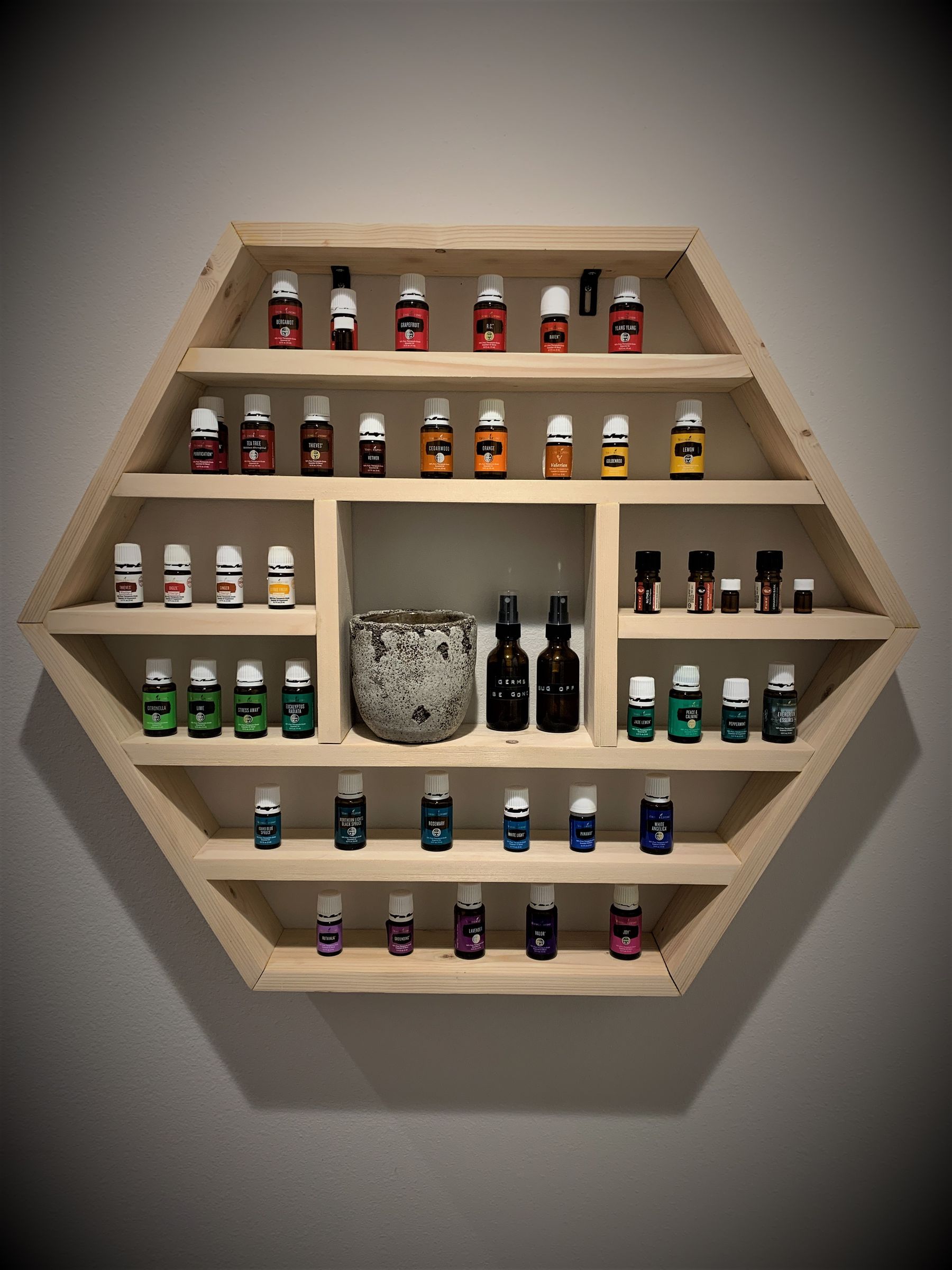 Hexagon Shelf With Inner Sections : 10 Steps (with Pictures ...