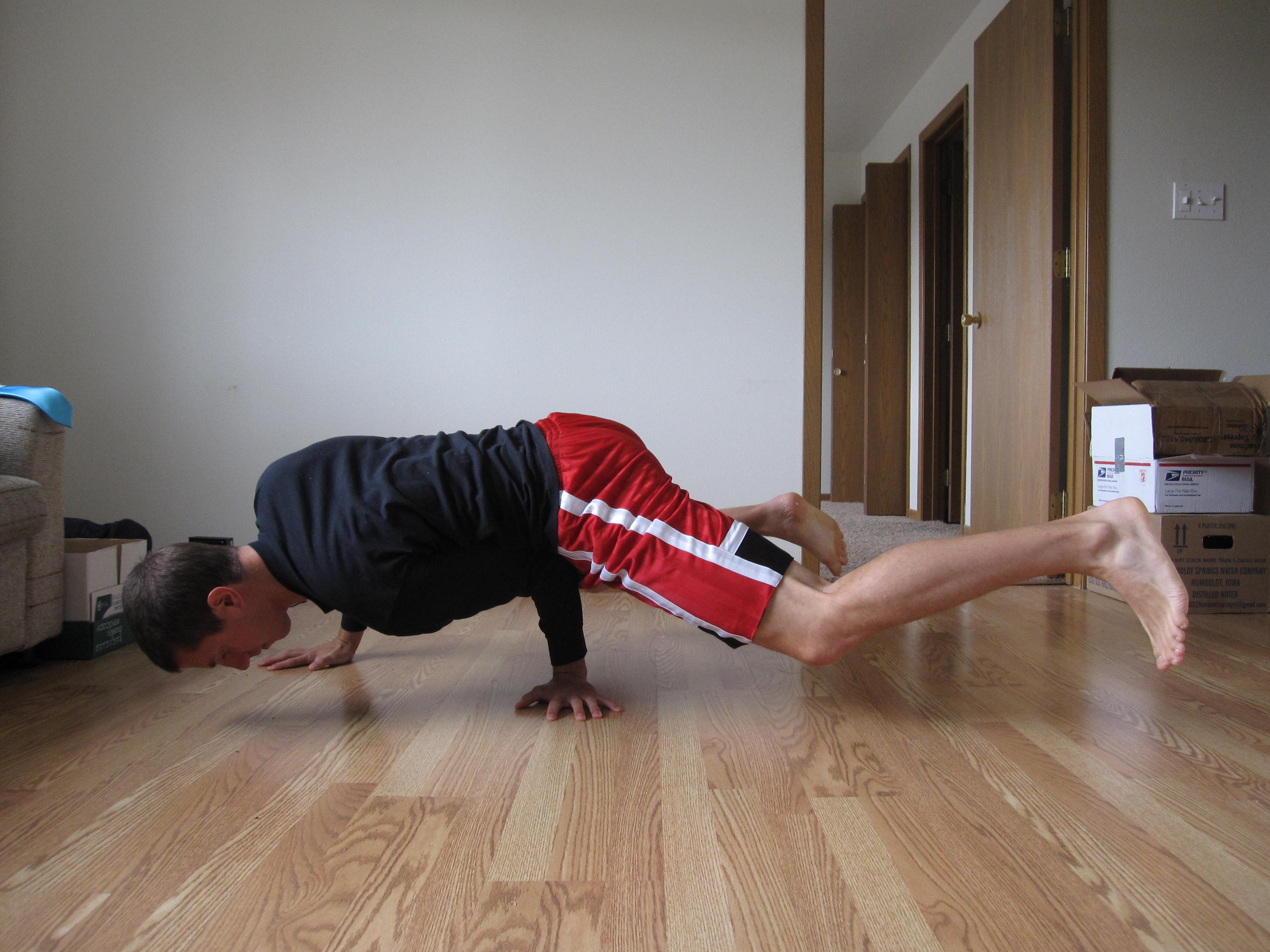 Learn Basic Breakdancing Freezes and Footwork : 5 Steps (with Pictures ...