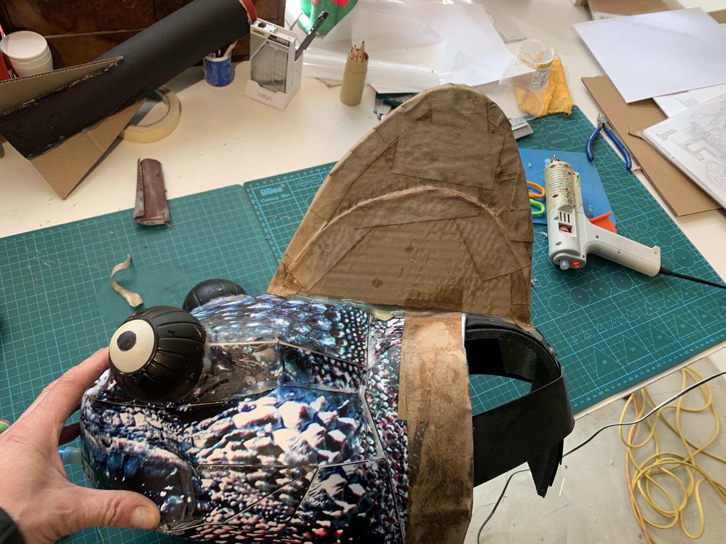 Chameleon Mask : 8 Steps (with Pictures) - Instructables