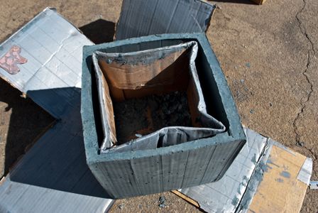 DIY CONCRETE:: Planter Box : 4 Steps (with Pictures) - Instructables