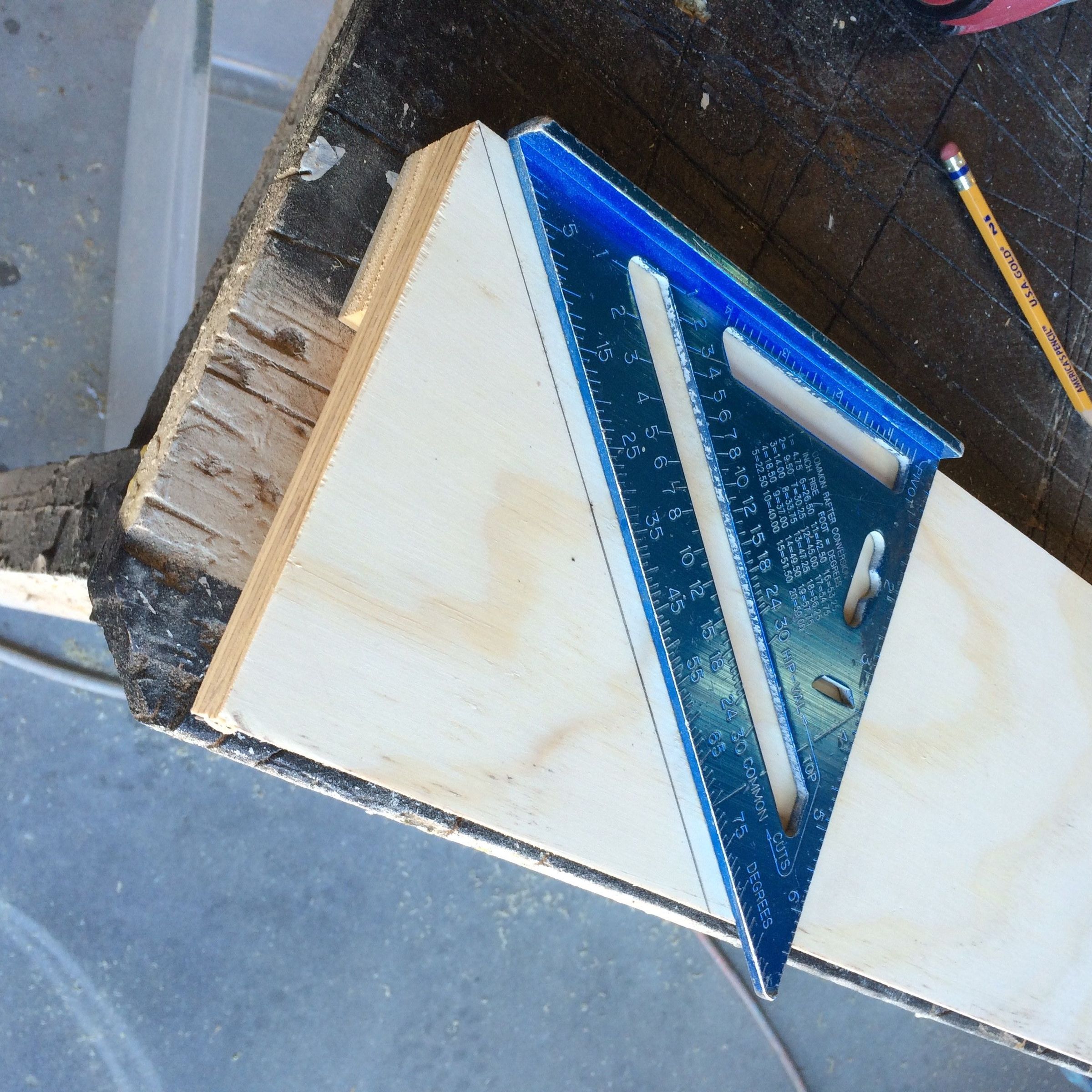 Make a Fast Easy 45 Degree Crosscut Jig : 9 Steps (with Pictures ...