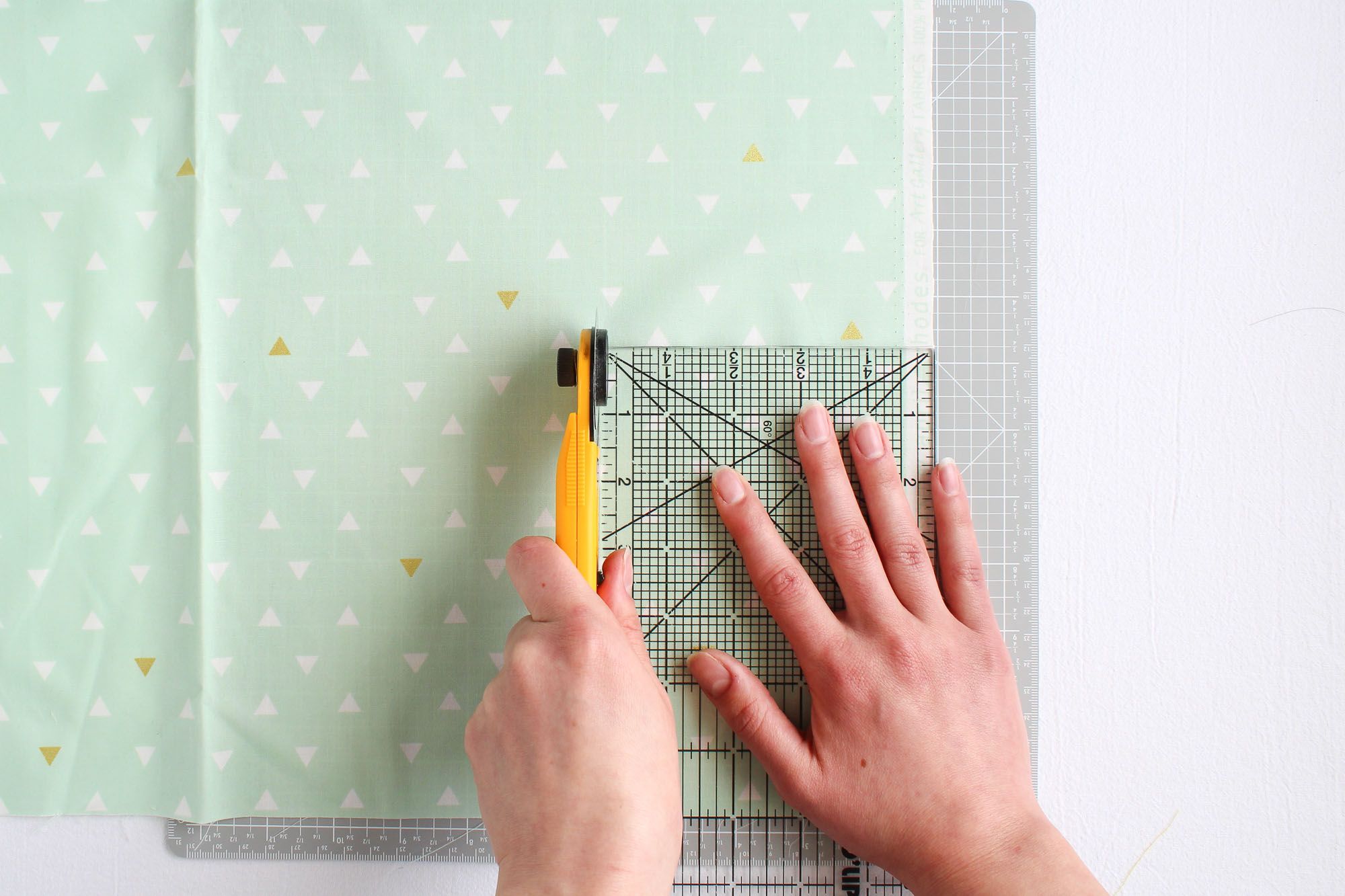 Pressing, Cutting and Pinning : 6 Steps - Instructables