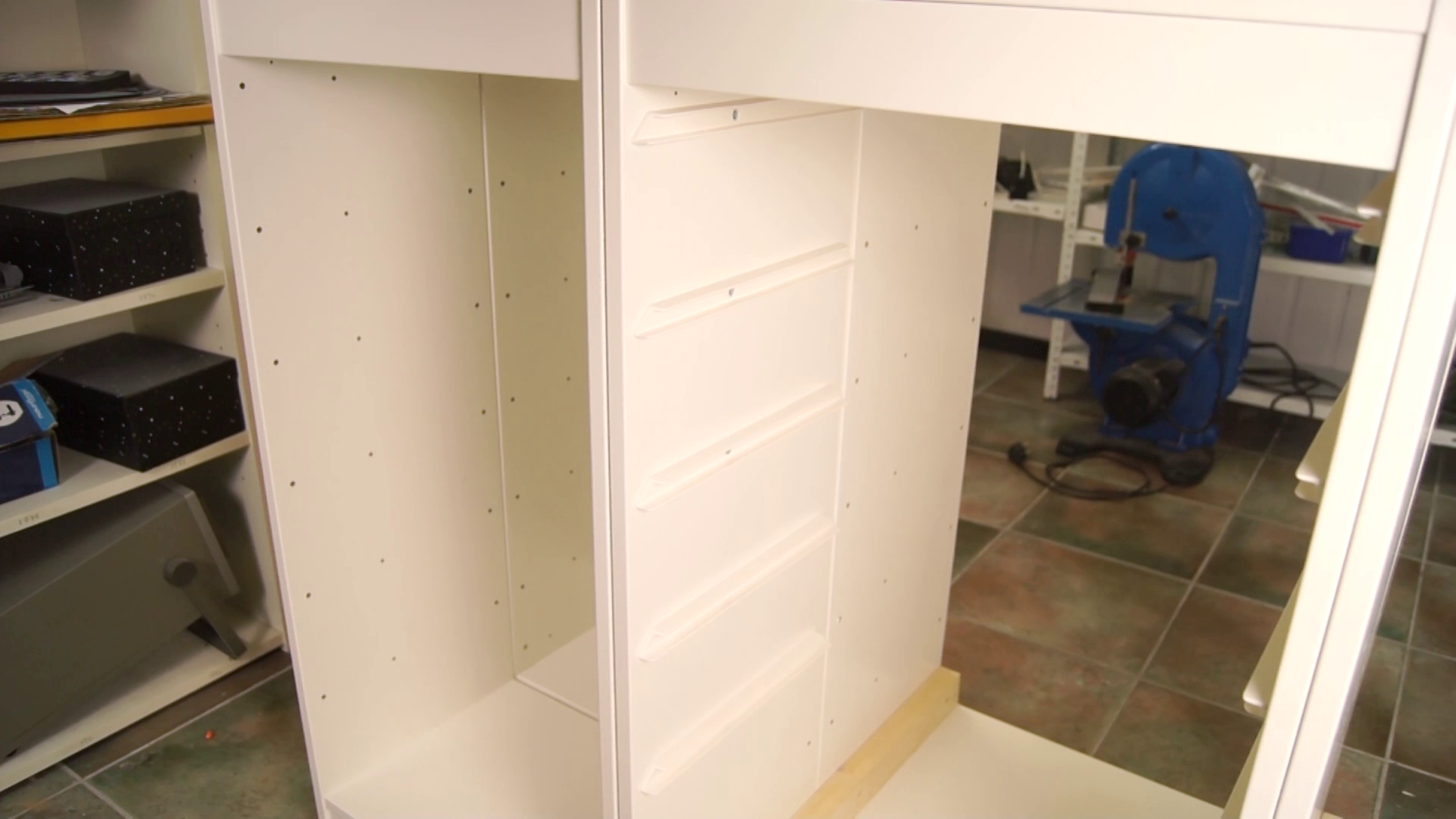 IKEA Hack: Practical Workbench : 11 Steps (with Pictures) - Instructables
