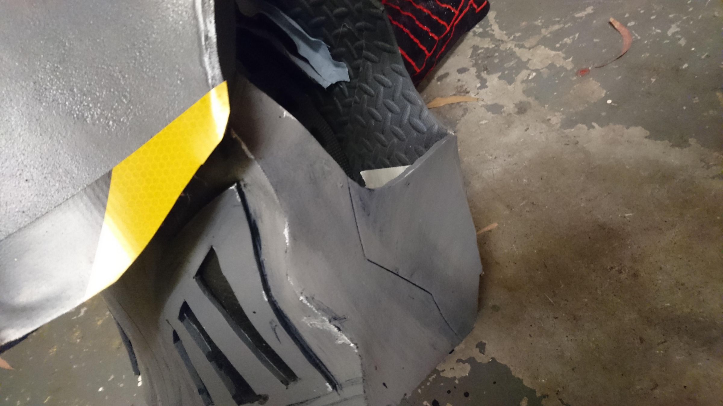 EVA Foam Robot Costume : 16 Steps (with Pictures) - Instructables