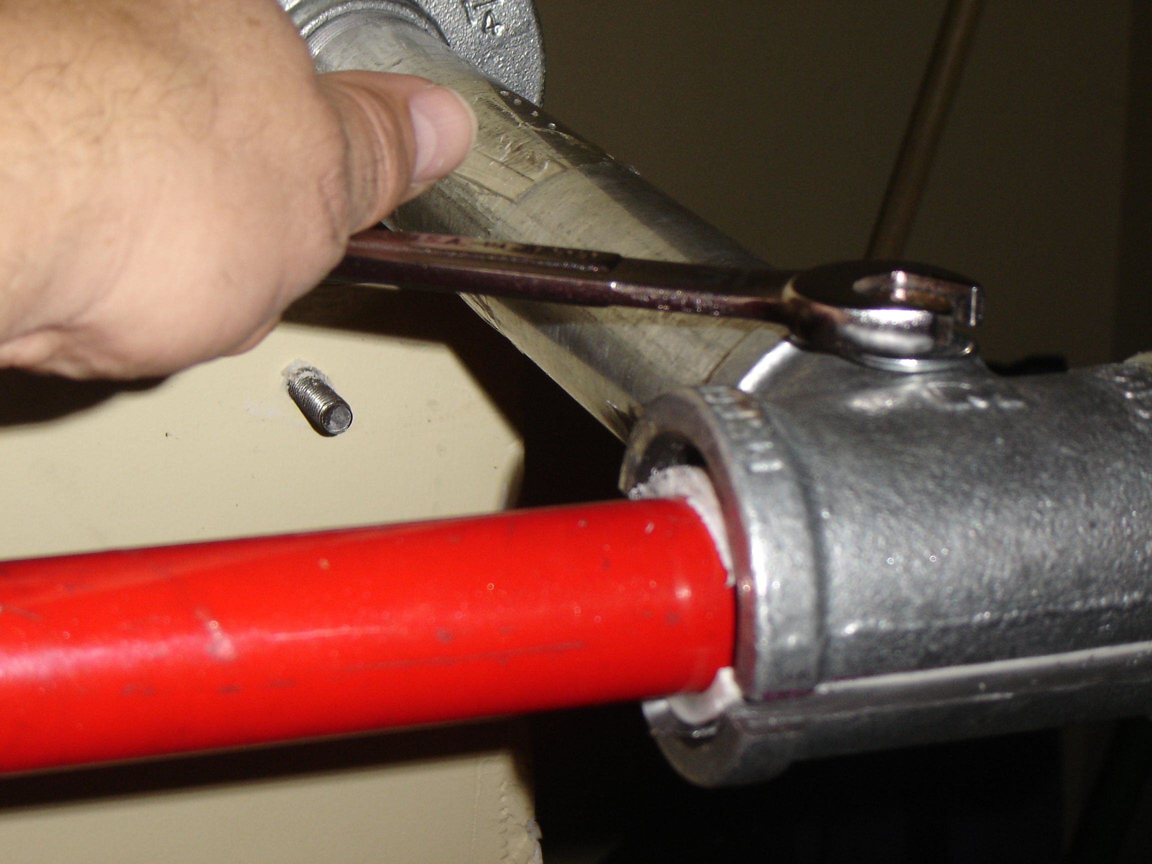 Hyper Strong Wall Mounted Bicycle Repair Stand : 8 Steps (with Pictures ...