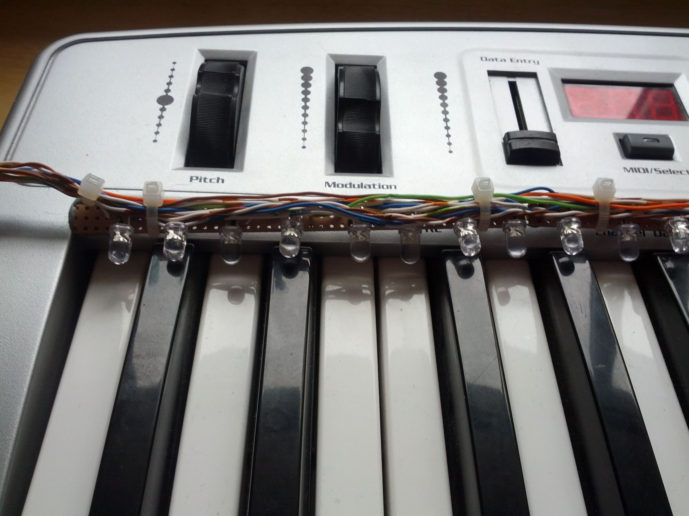 Arduino Keyboard Learning Lights Attachment : 5 Steps - Instructables