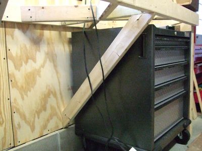 Low Cost Tank-tough Workbench : 6 Steps (with Pictures) - Instructables