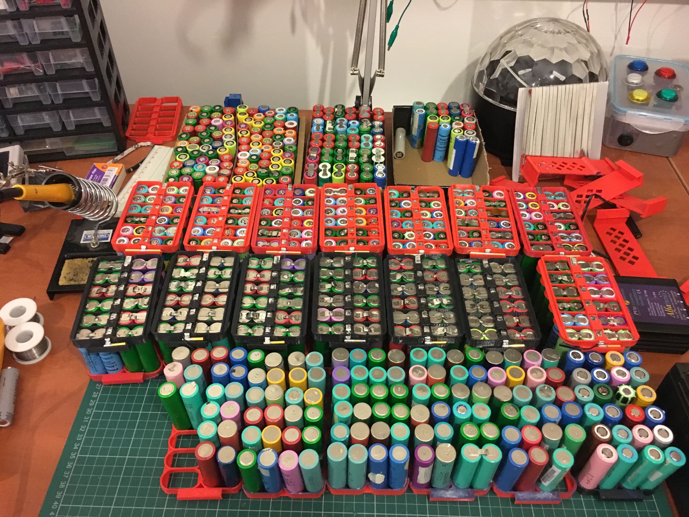 Custom Solar Powered Playhouse With Built in DIY Powerwall! : 7 Steps ...