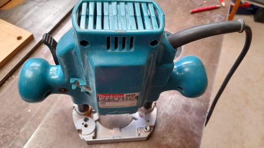 Router Improvement - Add-on : 6 Steps (with Pictures) - Instructables