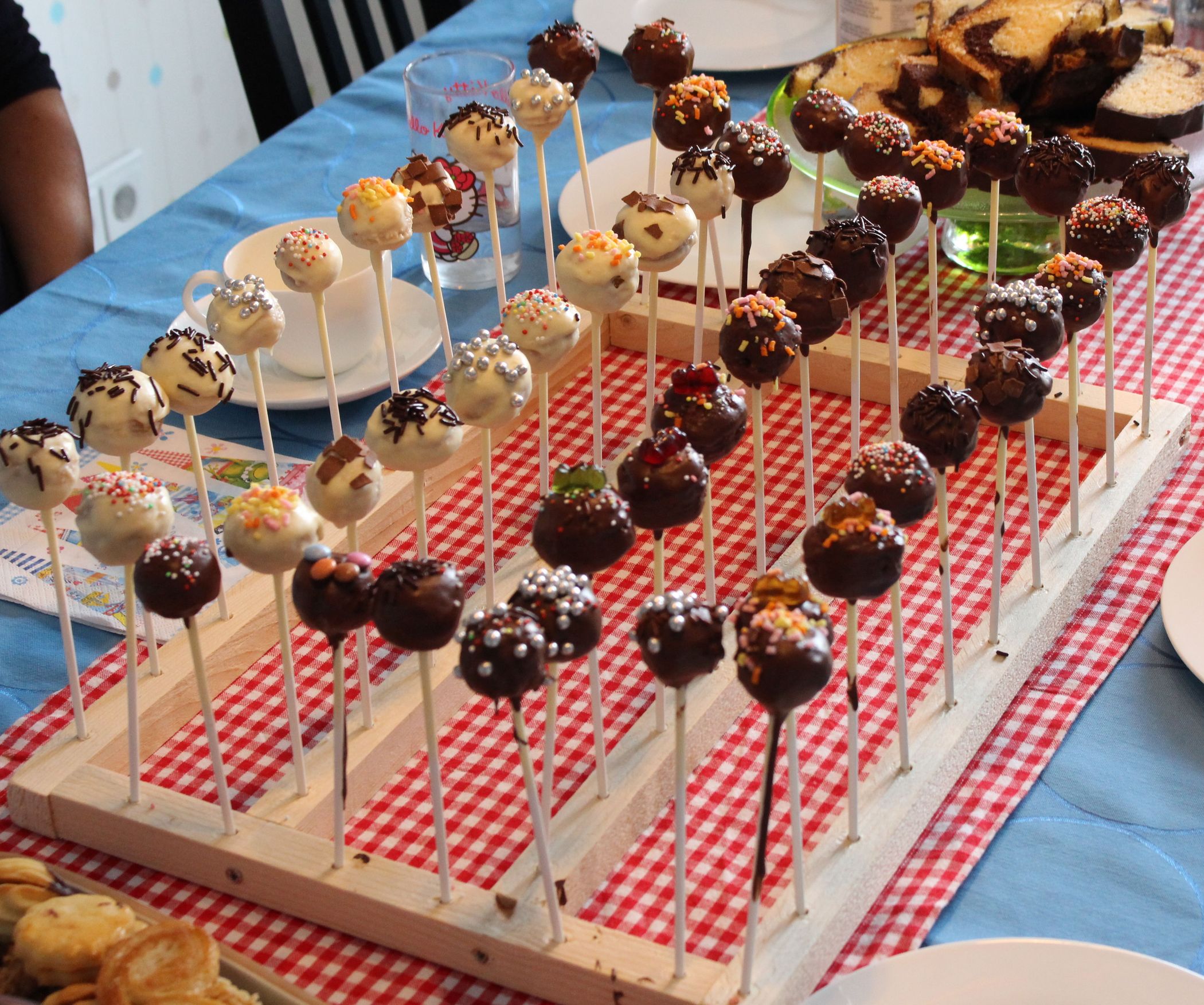 Cake Pop Stand : 6 Steps - Instructables