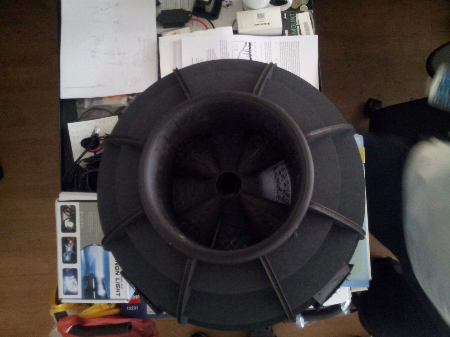 A Spherical Flying Machine With No Control Surfaces : 3 Steps (with ...