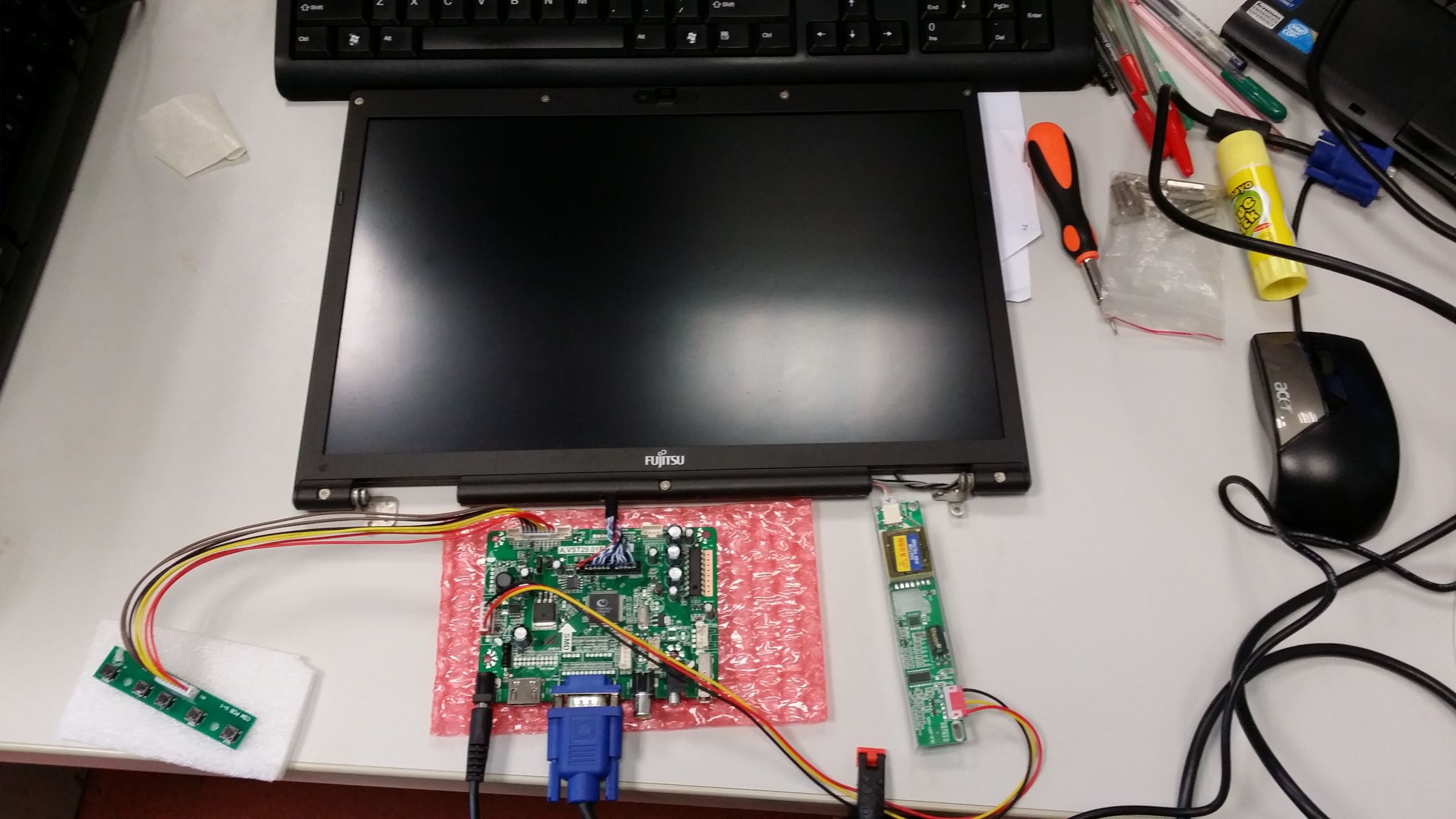 How to Re-purpose Dead Laptop's LCD : 4 Steps - Instructables