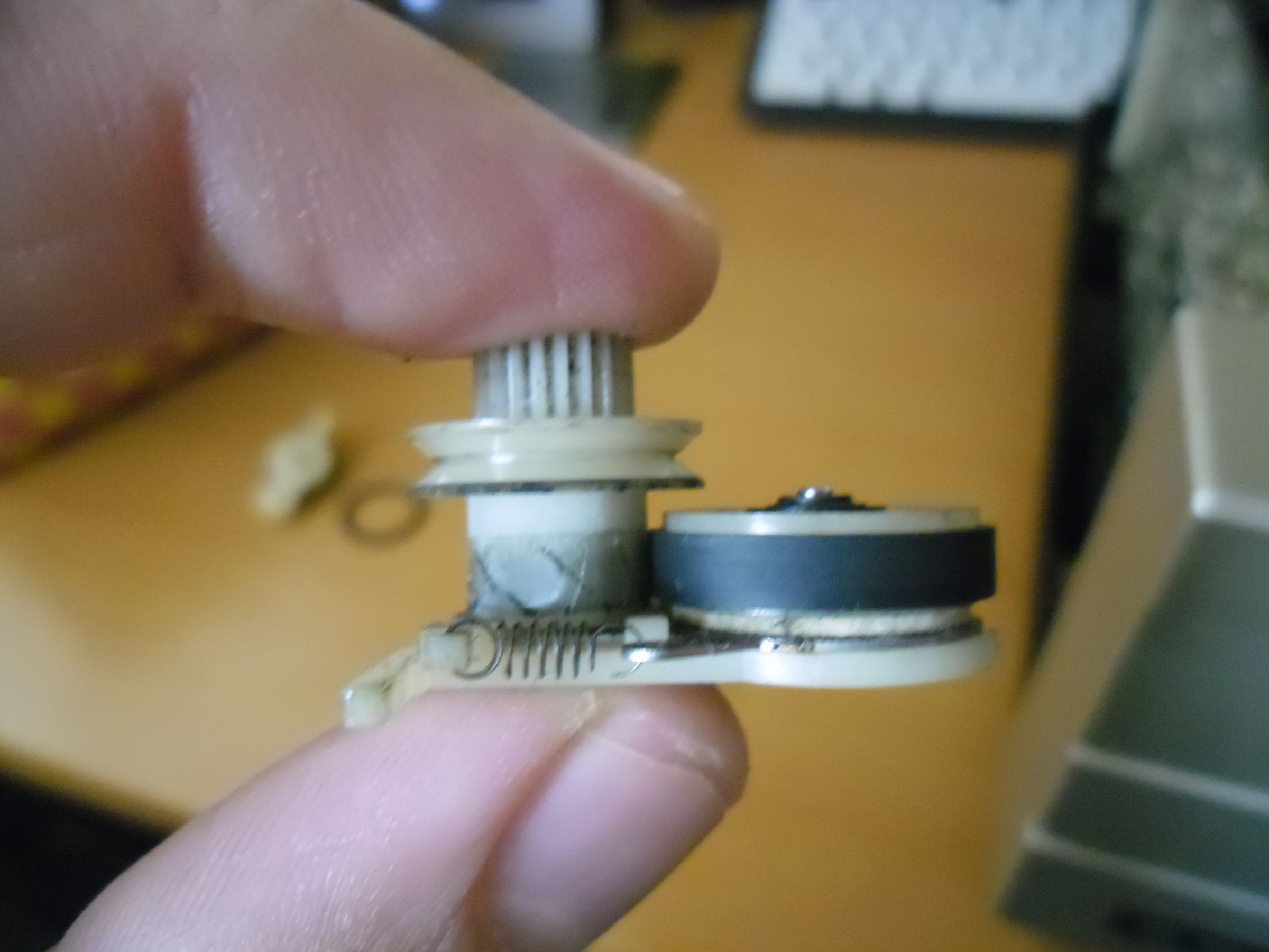 How to Fix a VCR for Nothing! : 6 Steps - Instructables