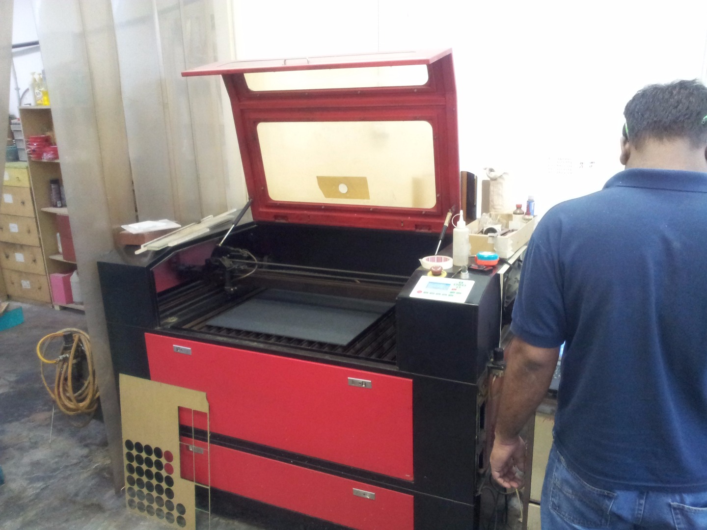 A Spherical Flying Machine With No Control Surfaces : 3 Steps (with ...