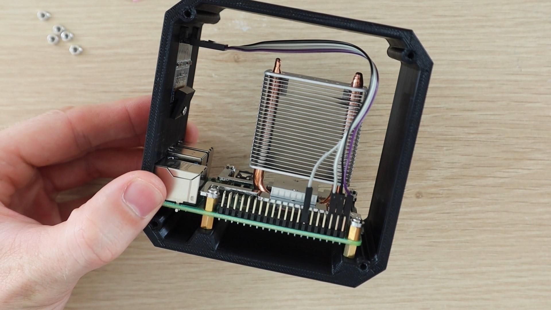 DIY Raspberry Pi Desktop Case With Stats Display : 9 Steps (with ...