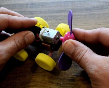 DC Motor Propeller Car : 7 Steps - Instructables