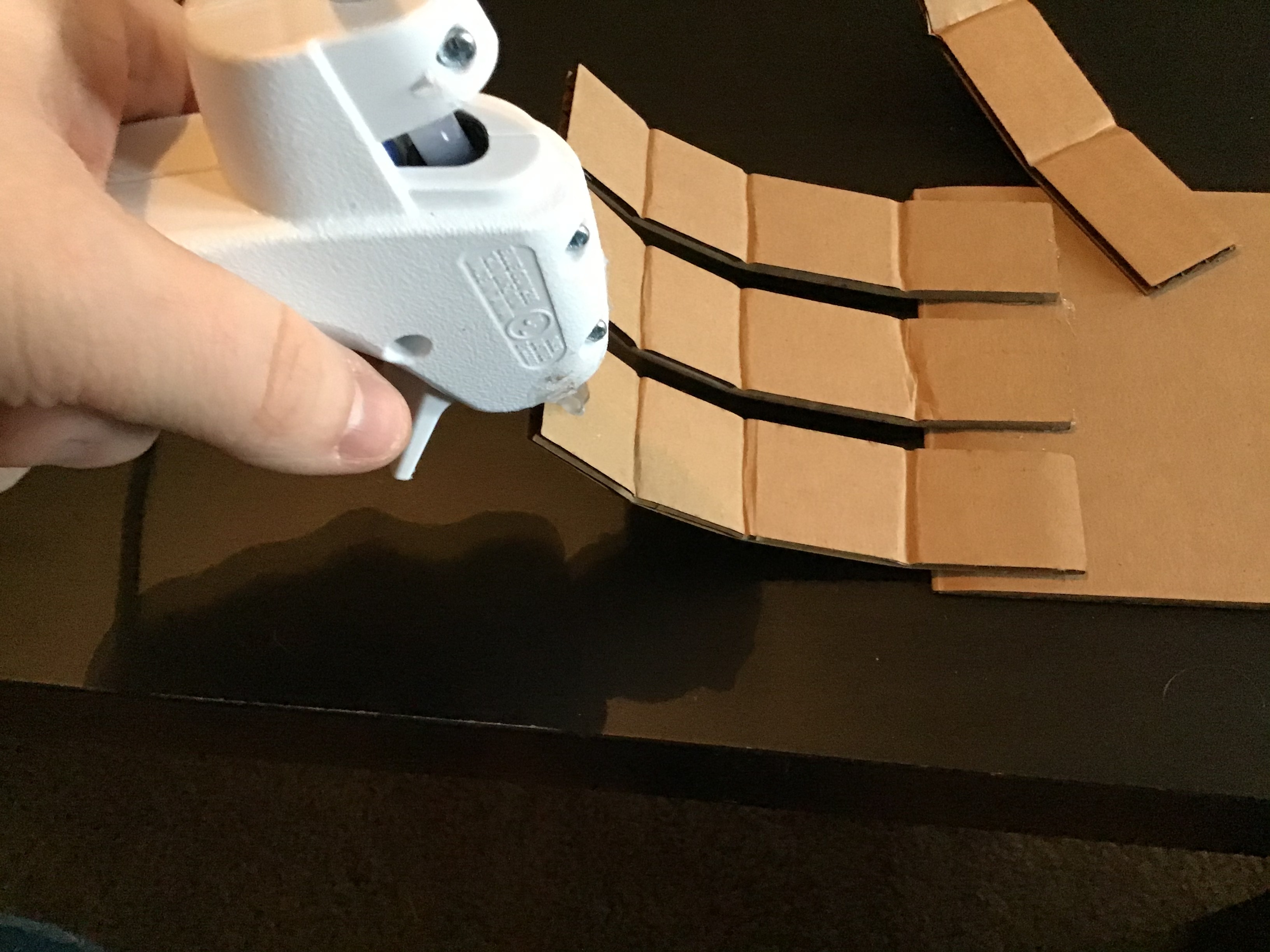Mechanical Cardboard Hand : 6 Steps (with Pictures) - Instructables