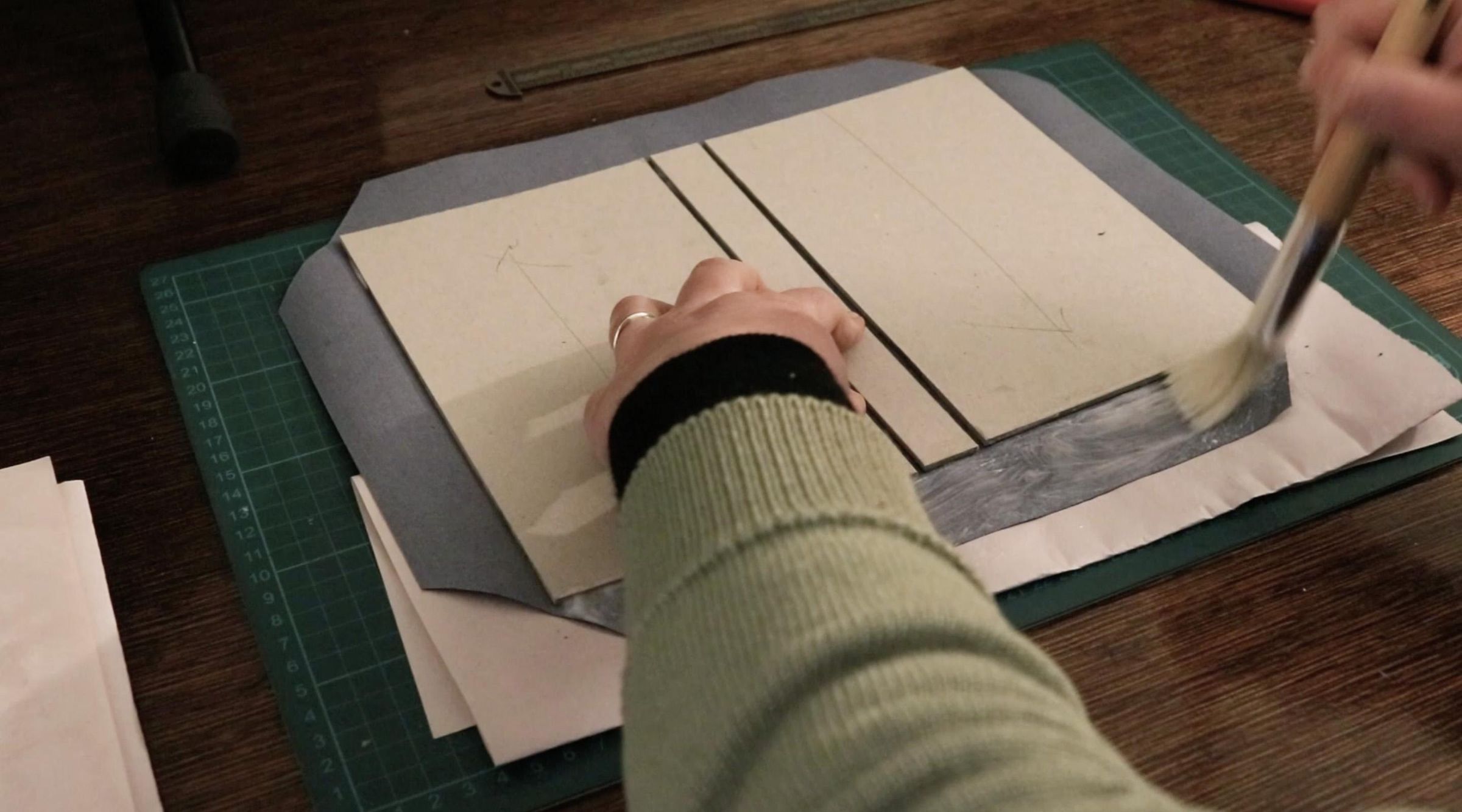 Make a Hard Cover for Your Handmade Book : 8 Steps (with Pictures ...