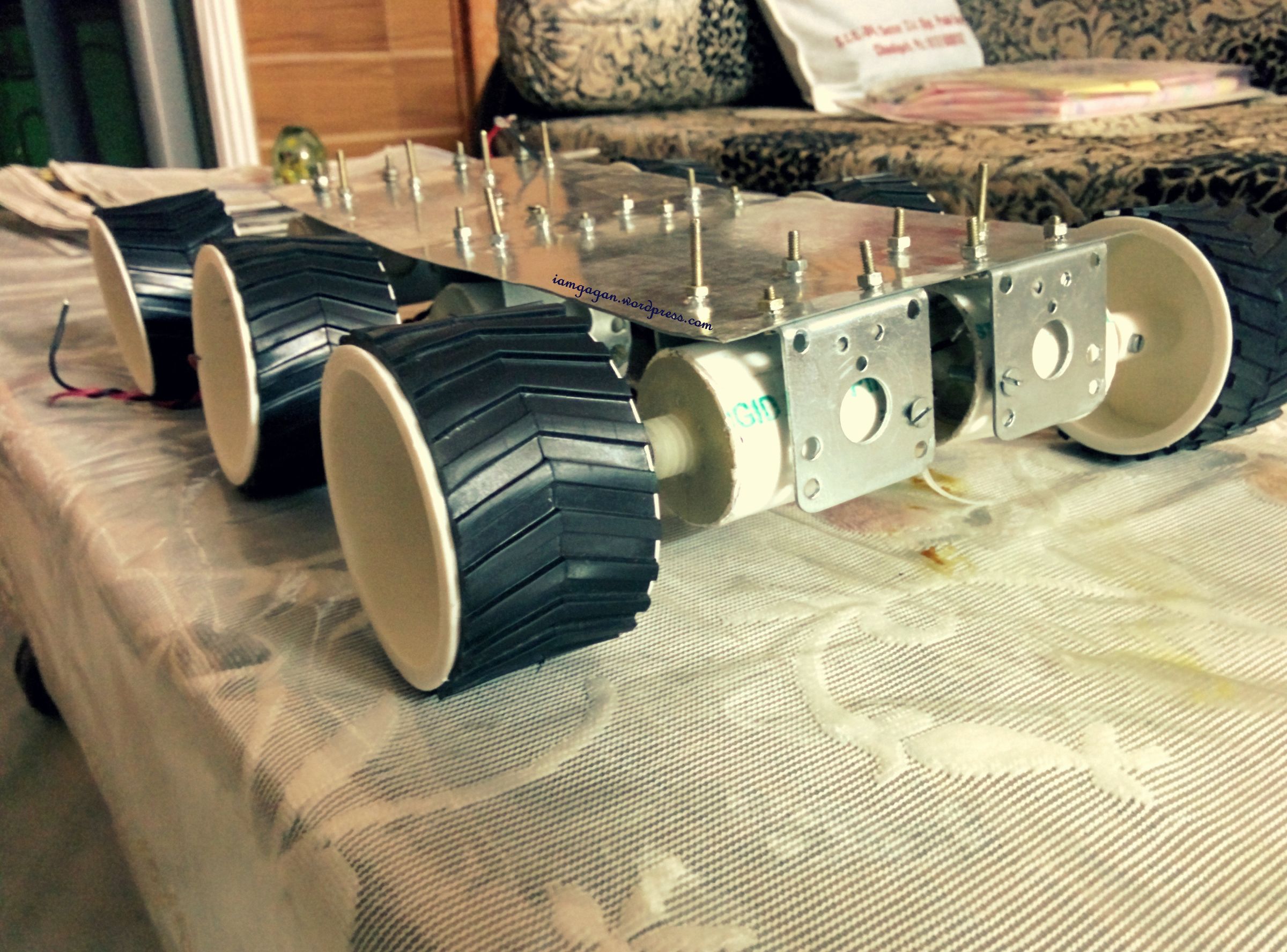 Six Wheeled All Terrain Vehicle (6WD) : 3 Steps (with Pictures ...