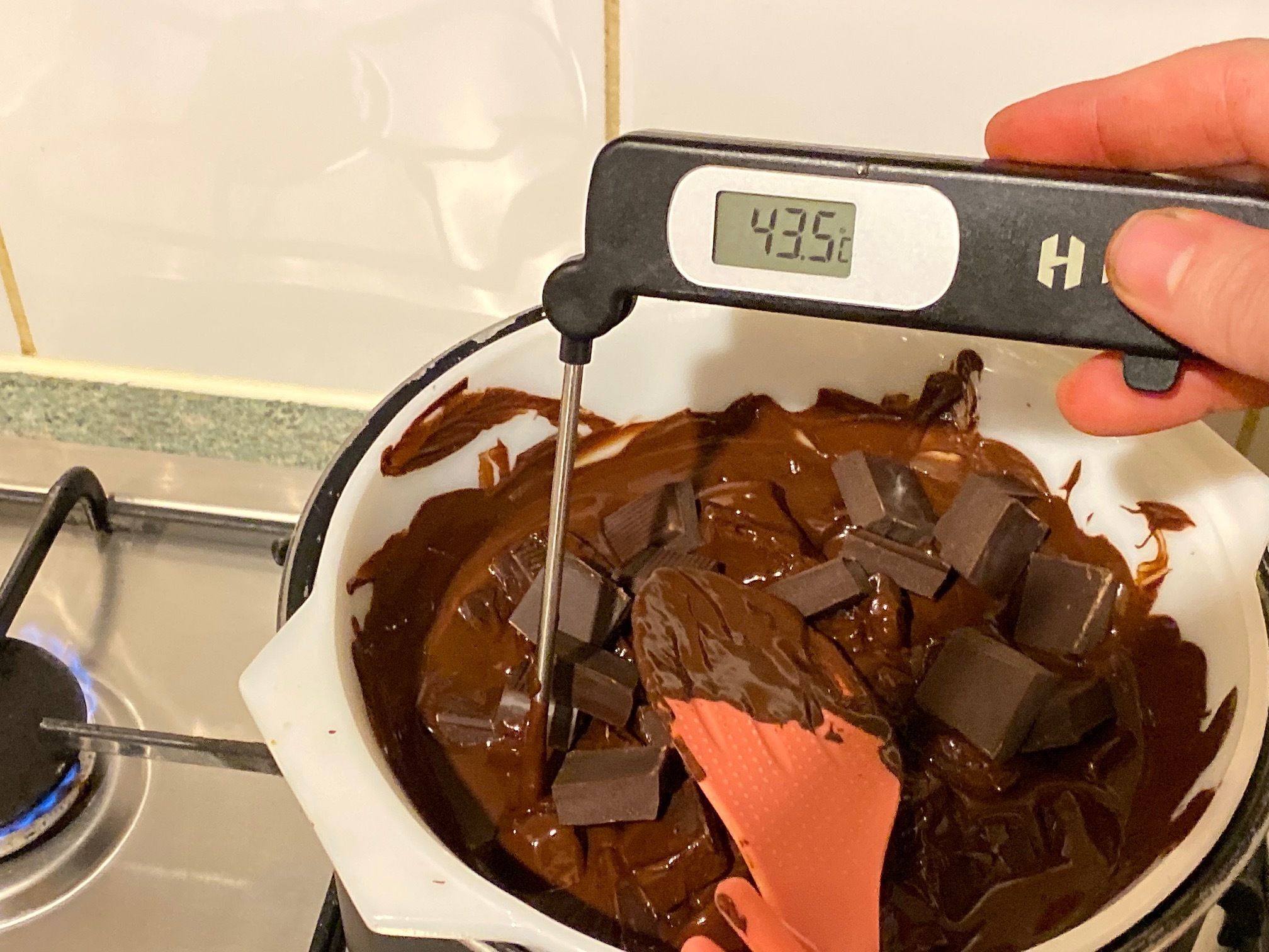 Holographic Rainbow Chocolate : 6 Steps (with Pictures) - Instructables