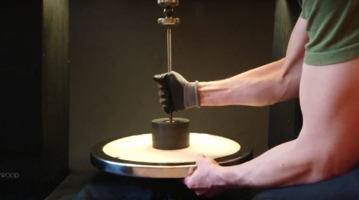 Magnetic Flywheel Spinner : 3 Steps (with Pictures) - Instructables