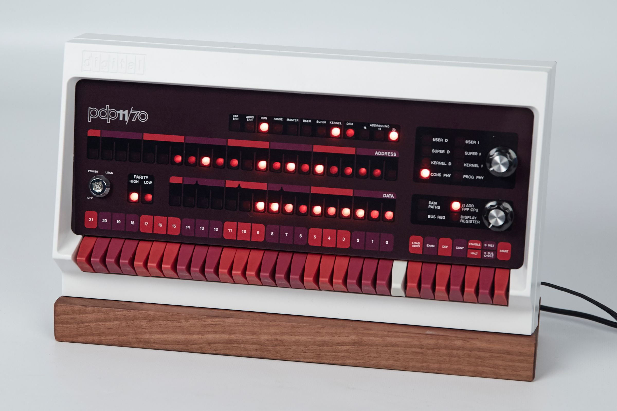 PiDP-11: Replica of the 1970s PDP-11/70 : 4 Steps - Instructables