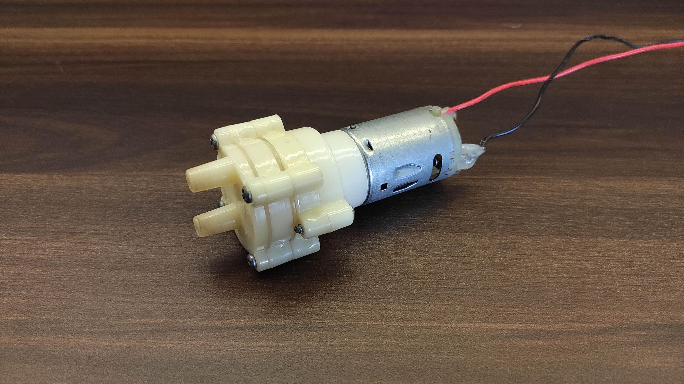 The Ultimate Floor Cleaning Robot (v2.0) : 16 Steps (with Pictures ...