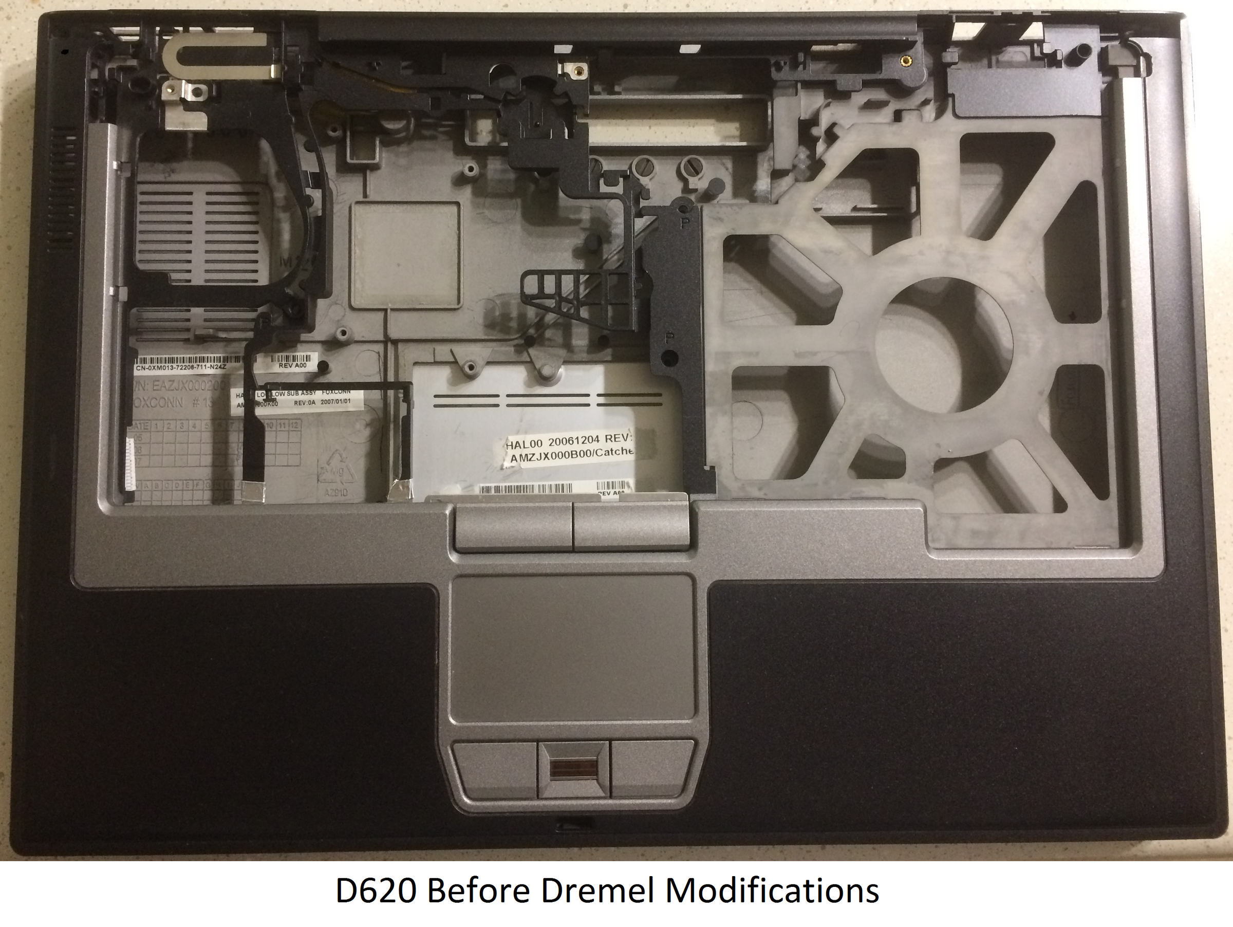 DIY Portable KVM Crashcart From Recycled Laptop Provides VGA Display ...