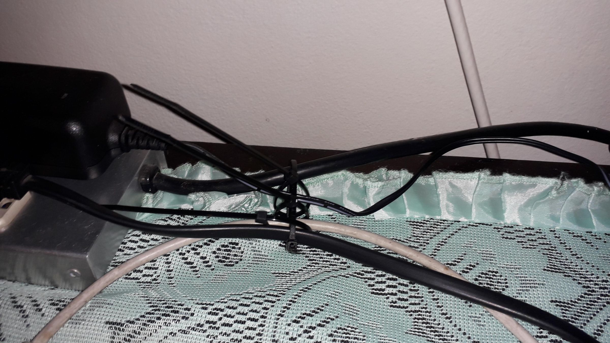 Zip Tie Cable Management : 8 Steps - Instructables