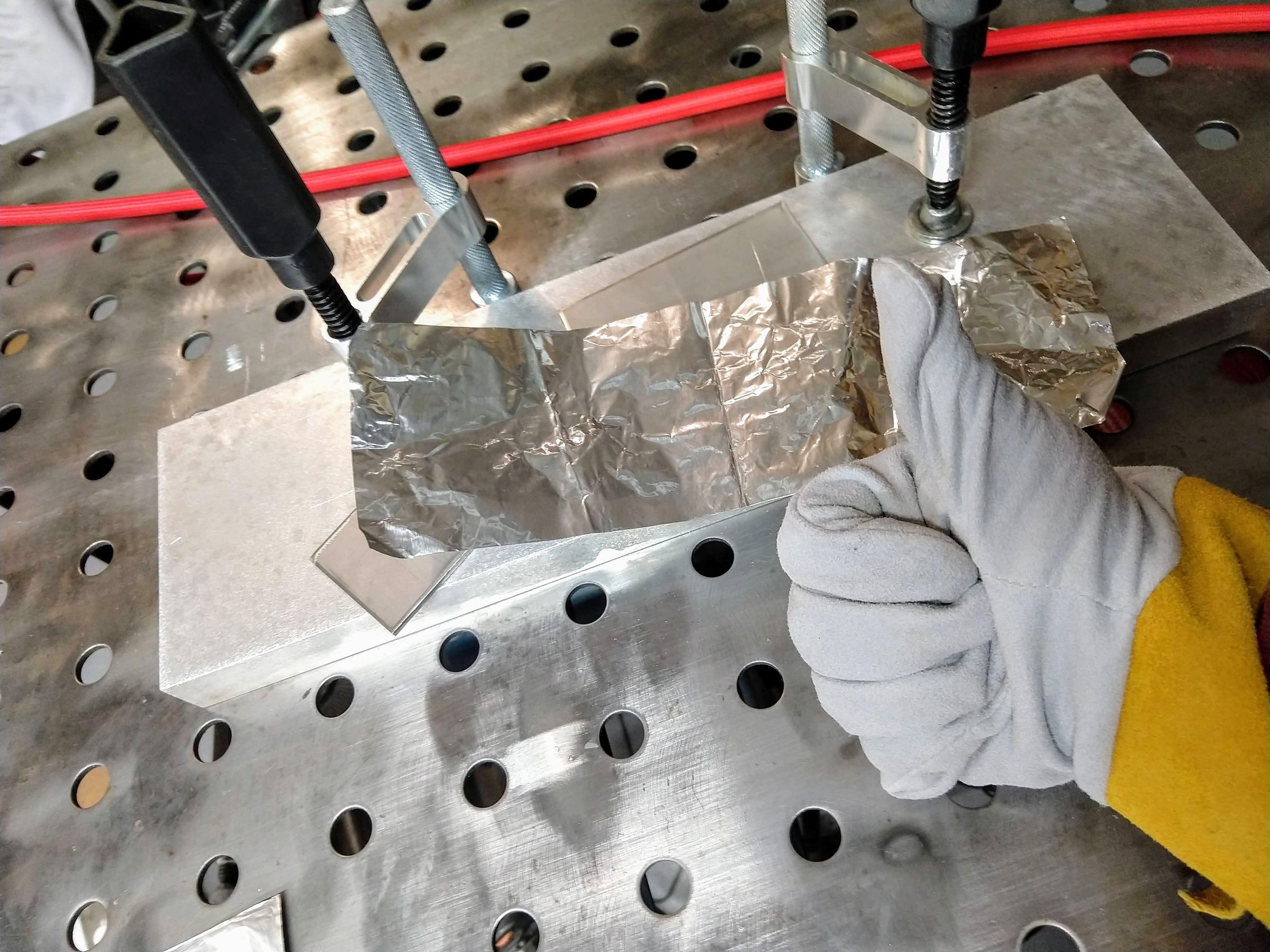 How to Weld Tin Foil : 4 Steps (with Pictures) - Instructables