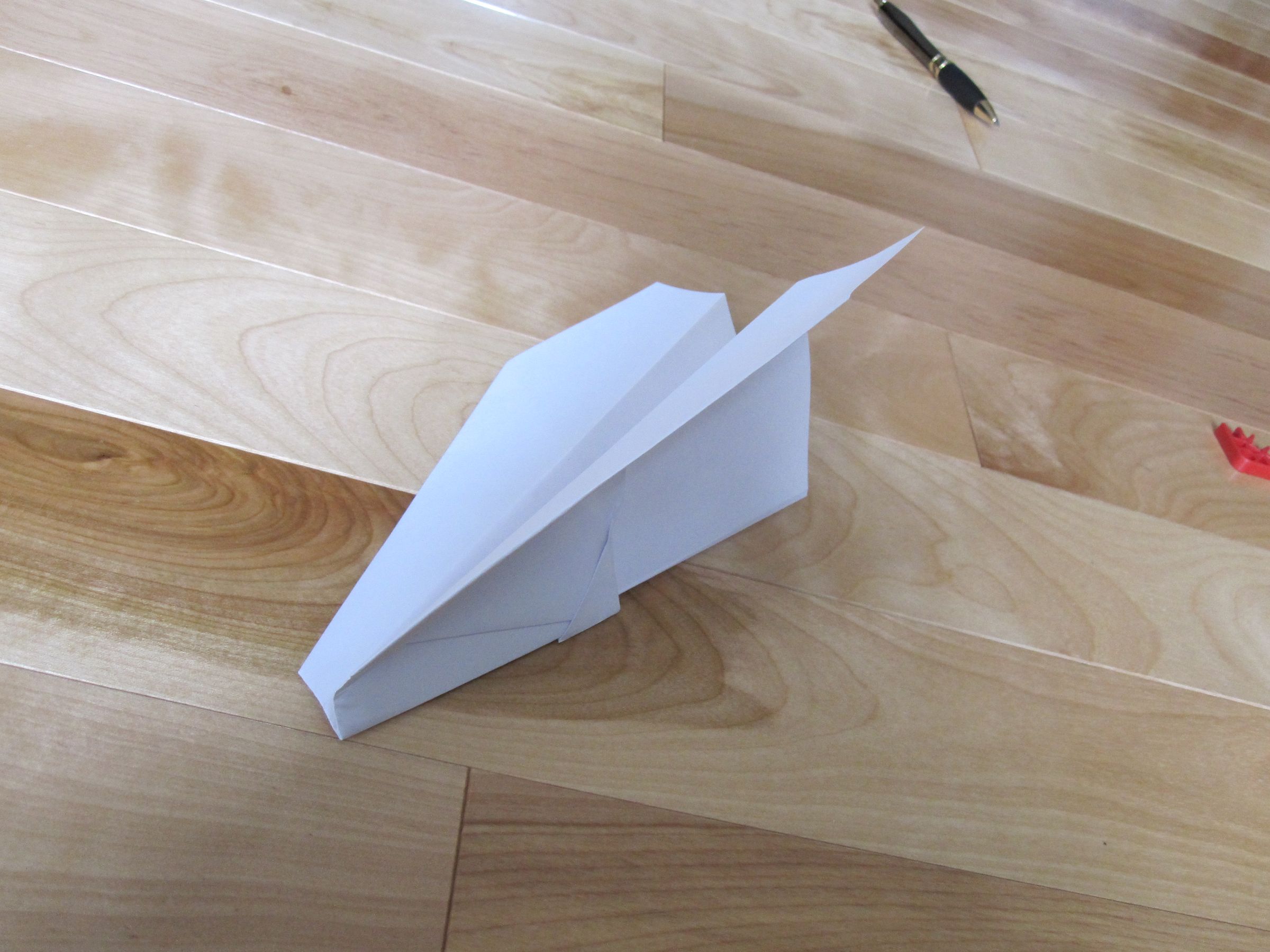Paper Airplane: the Nakamura Lock : 4 Steps - Instructables