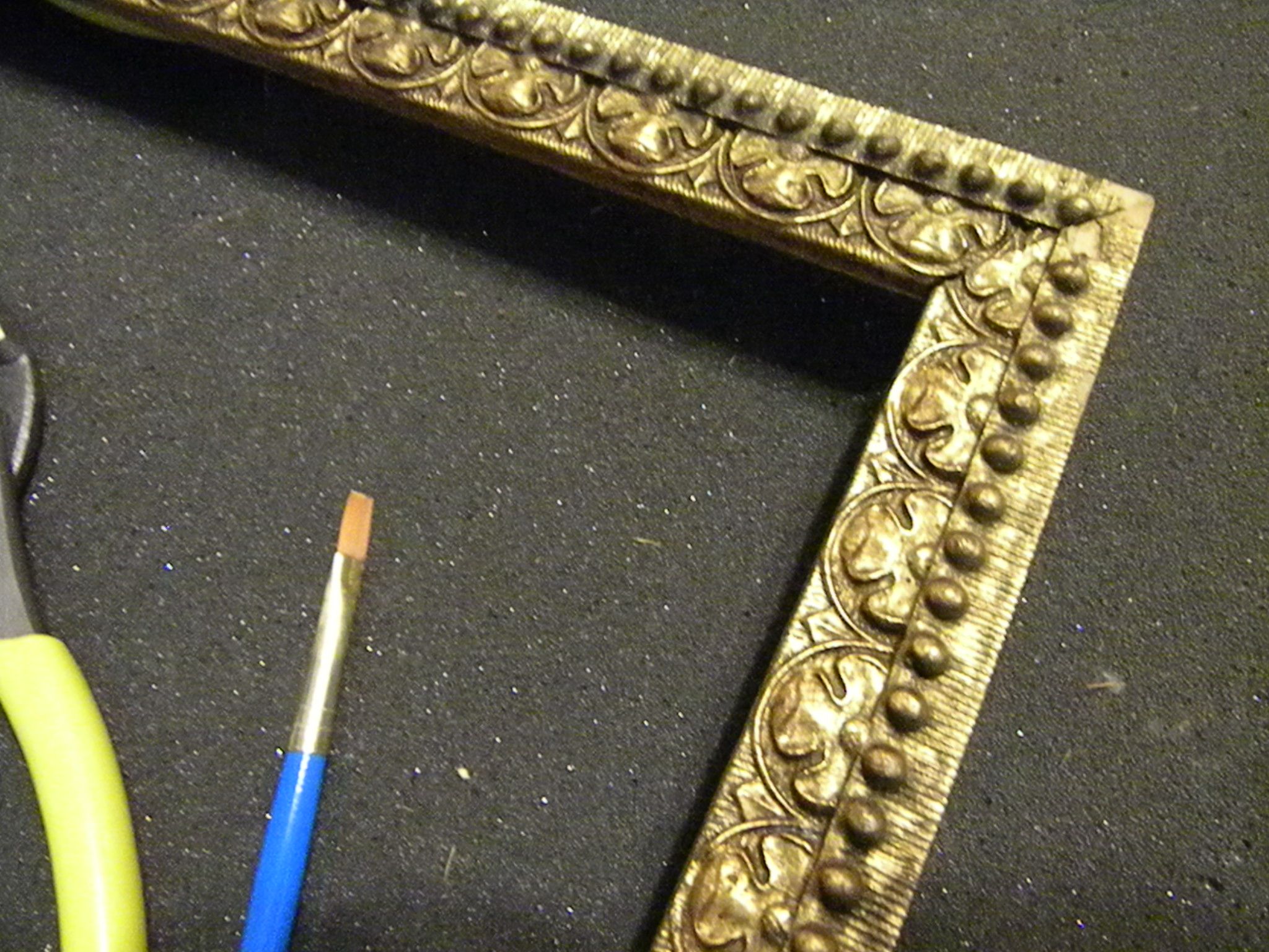 Vintage Plaster and Gold Frame Restored : 9 Steps - Instructables