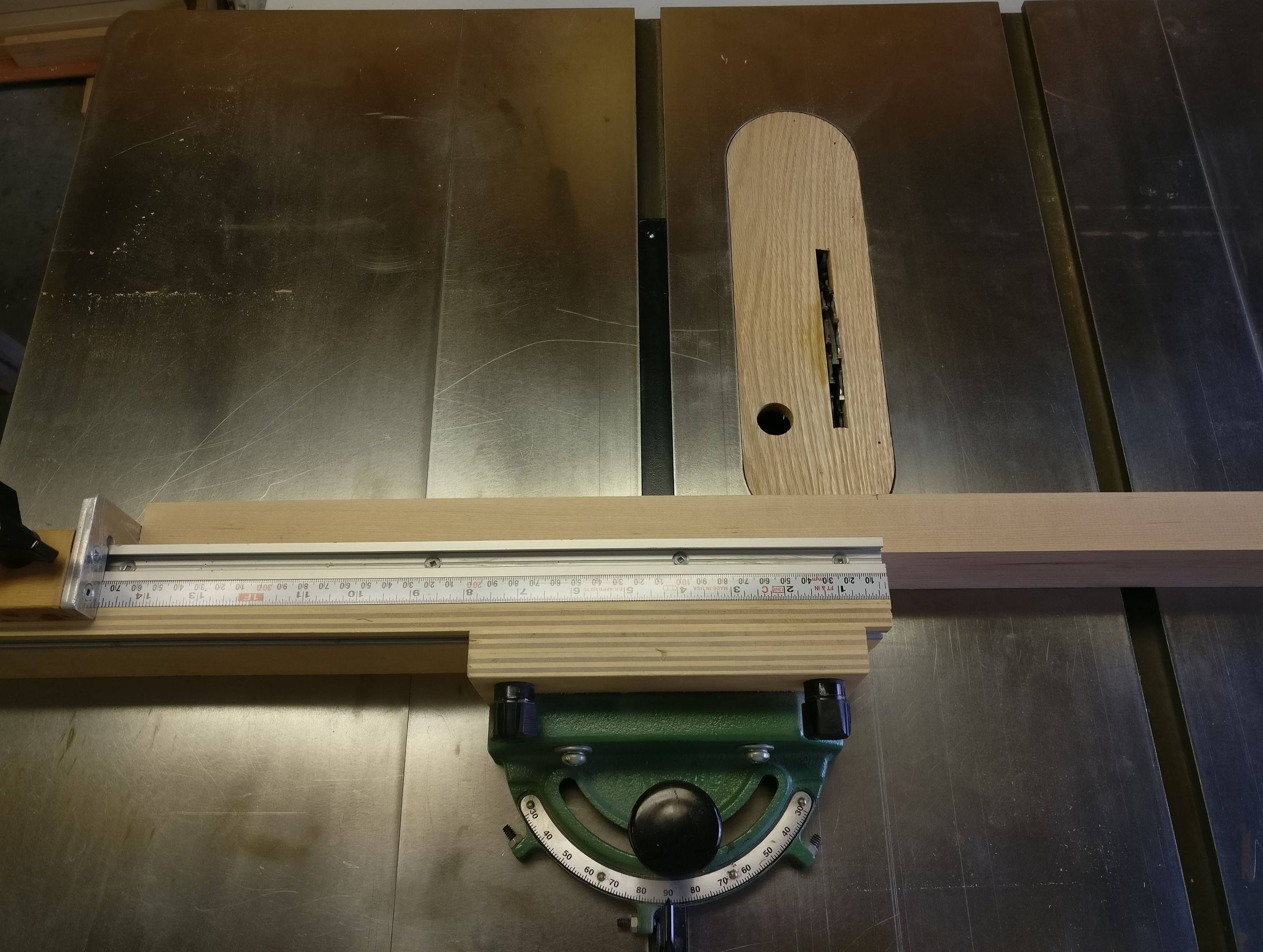 Make a Large Round Dining Table With Turntable : 10 Steps (with ...