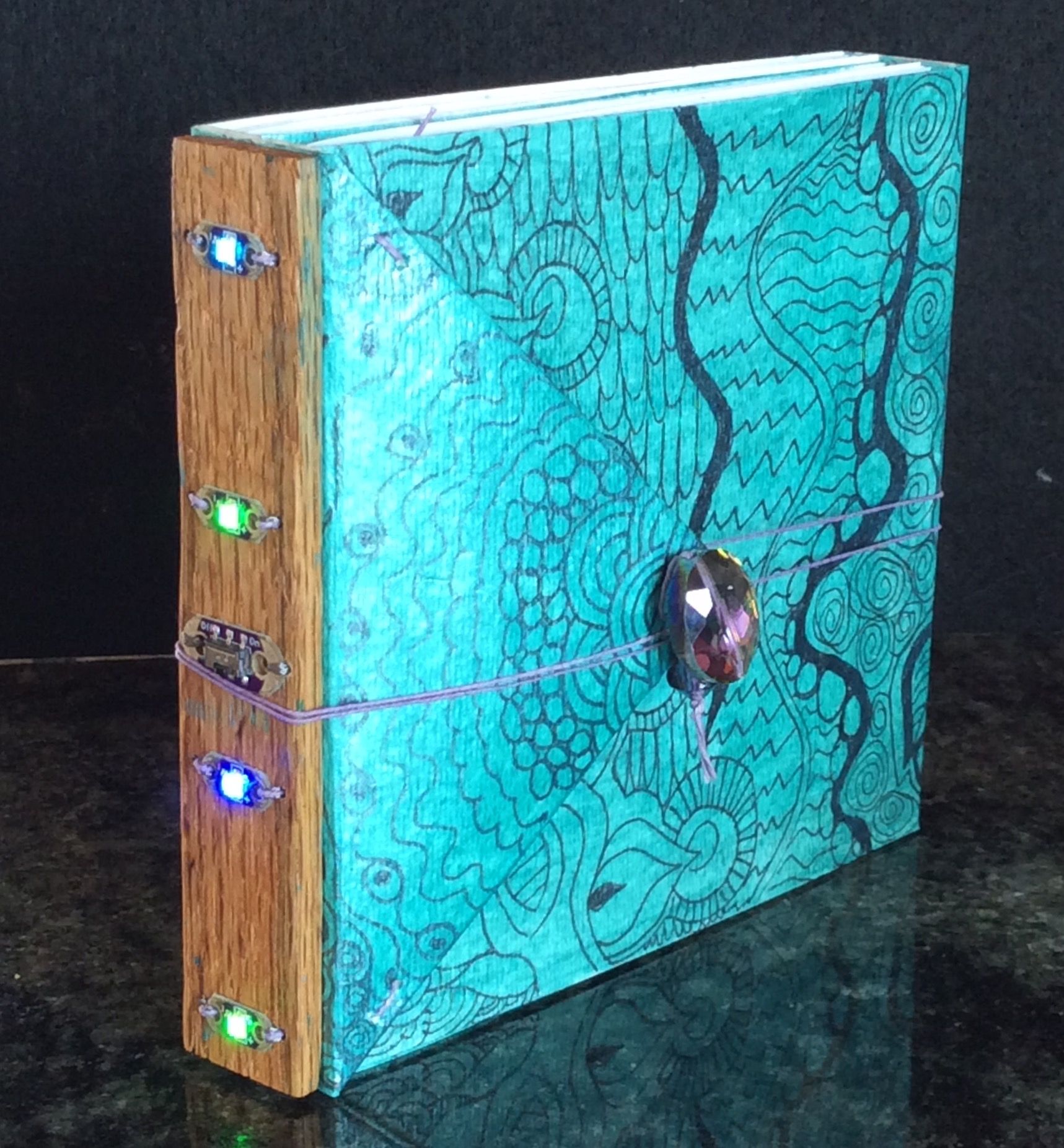 Light-Up Watercolor Paper Book : 18 Steps (with Pictures) - Instructables