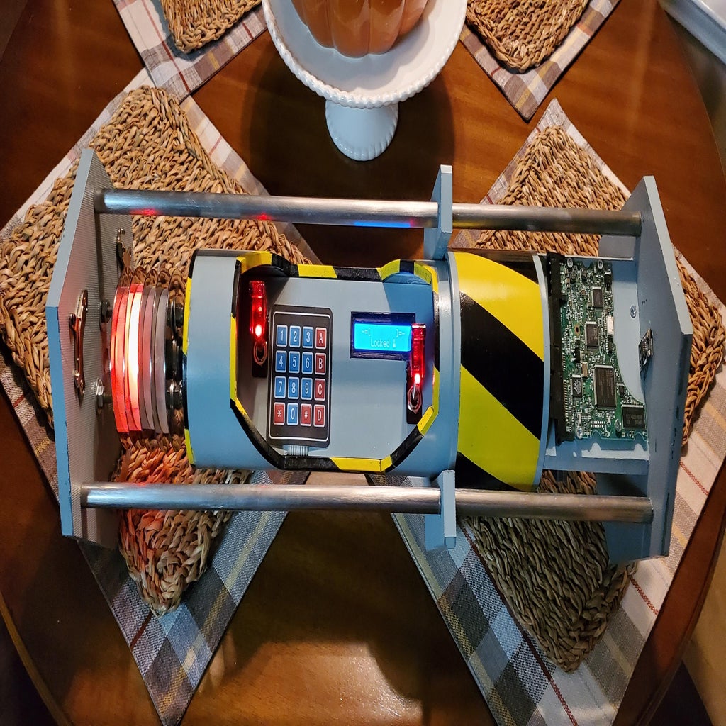 Arduino Defuseable Bomb, Perfect for Airsoft Games! (with Timer, LCD, Keypad, Sound and More ...