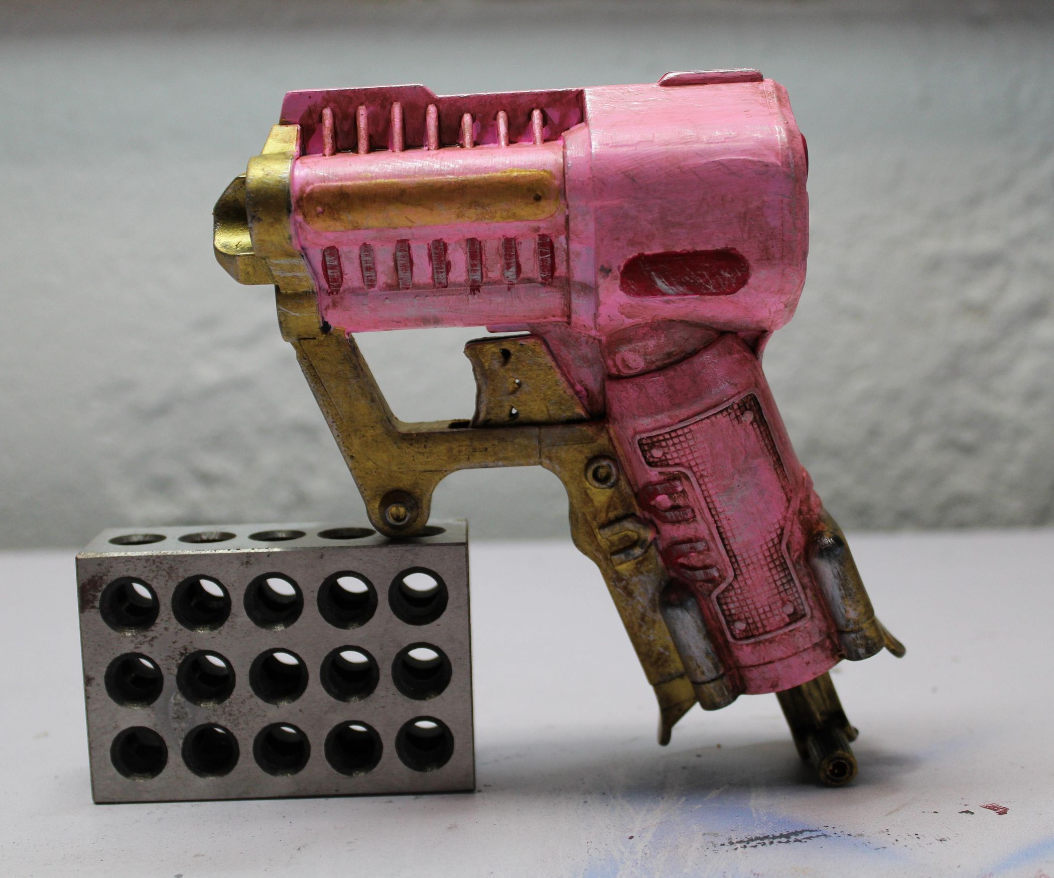 Nerf Gun Mod - Sailor Moon Repaint : 3 Steps - Instructables