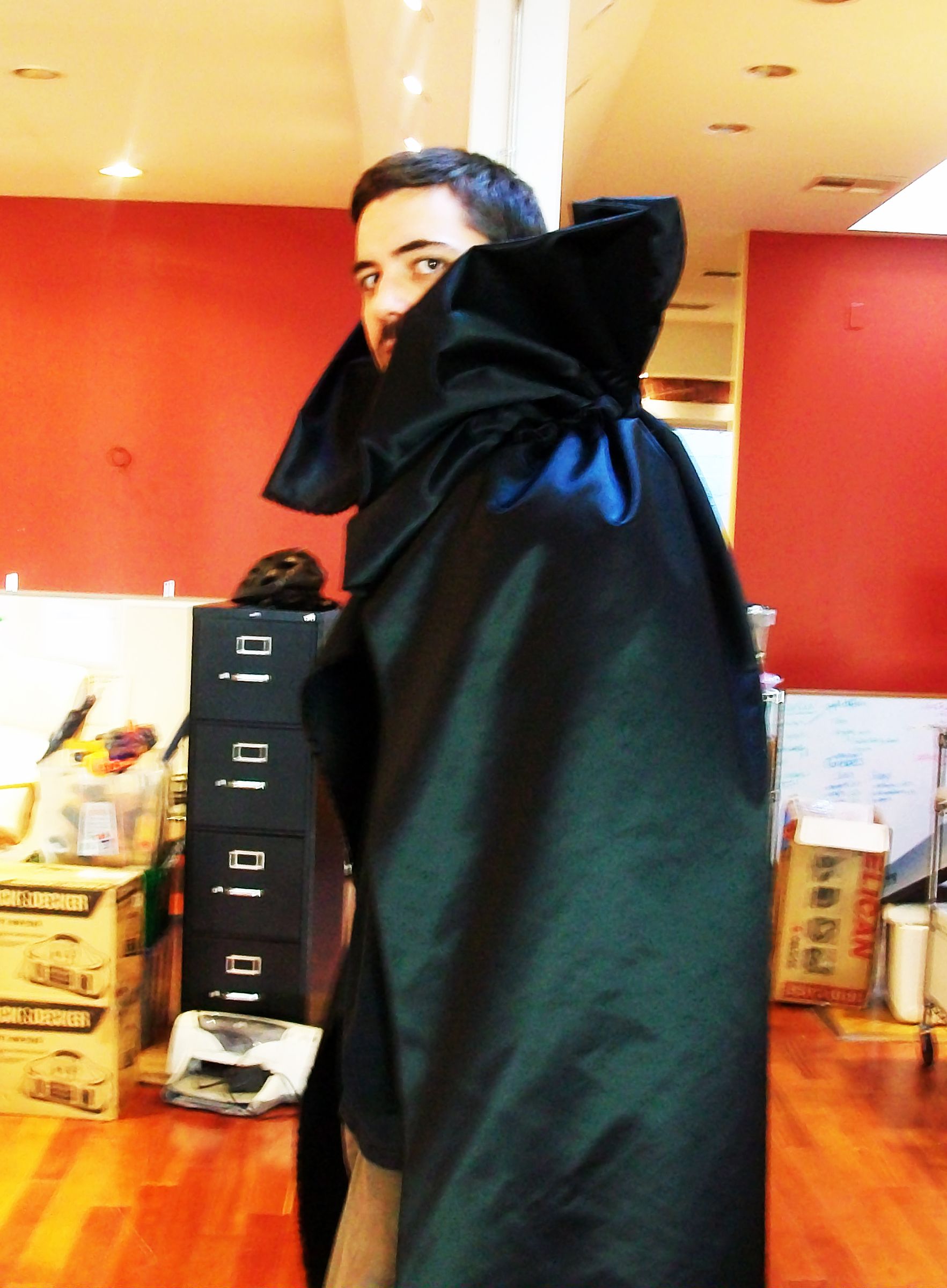 Easy No-Sew Vampire Cape : 6 Steps - Instructables