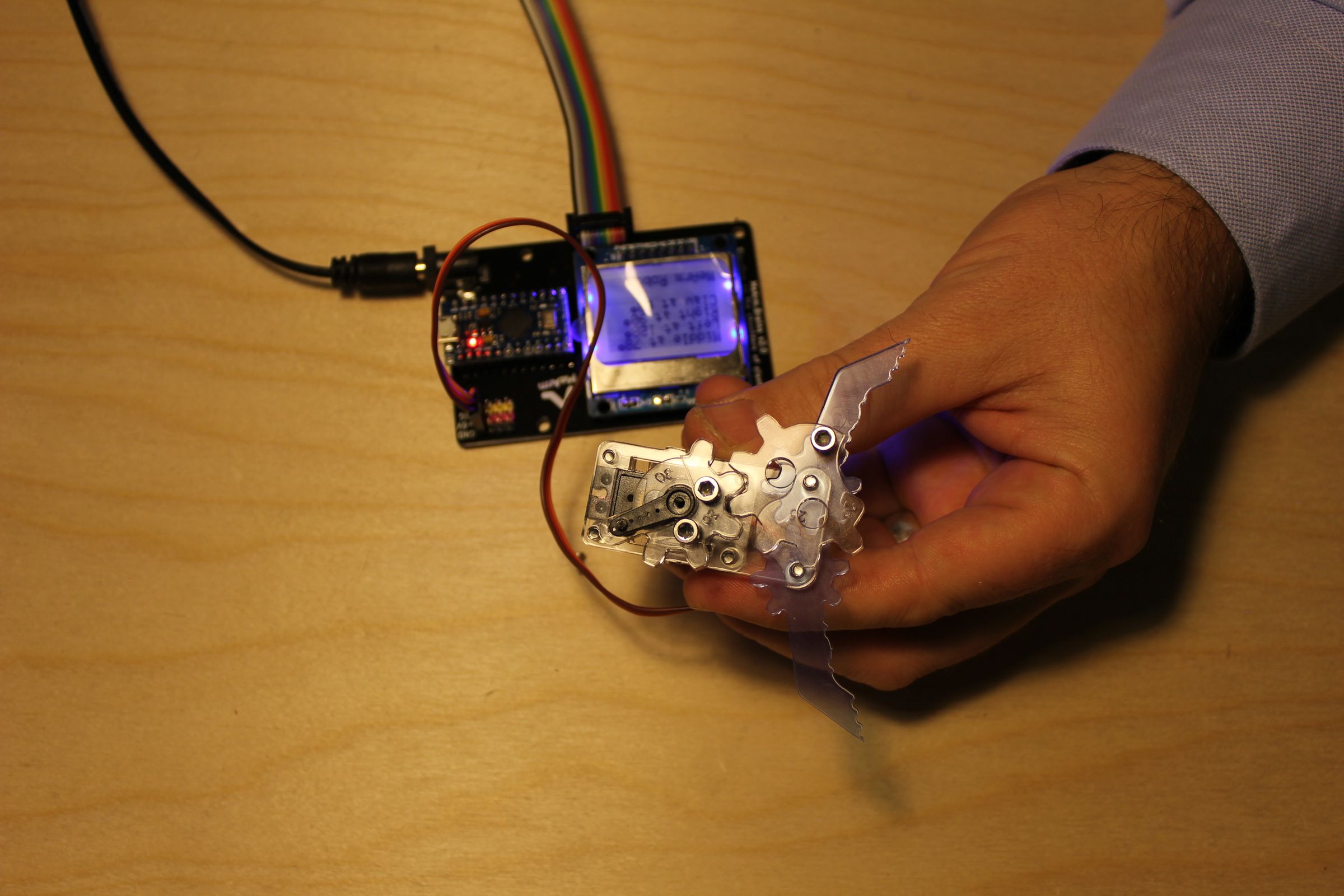 MeArm V1.1 - Tiny Open Source Robot Arm : 18 Steps (with Pictures) - Instructables