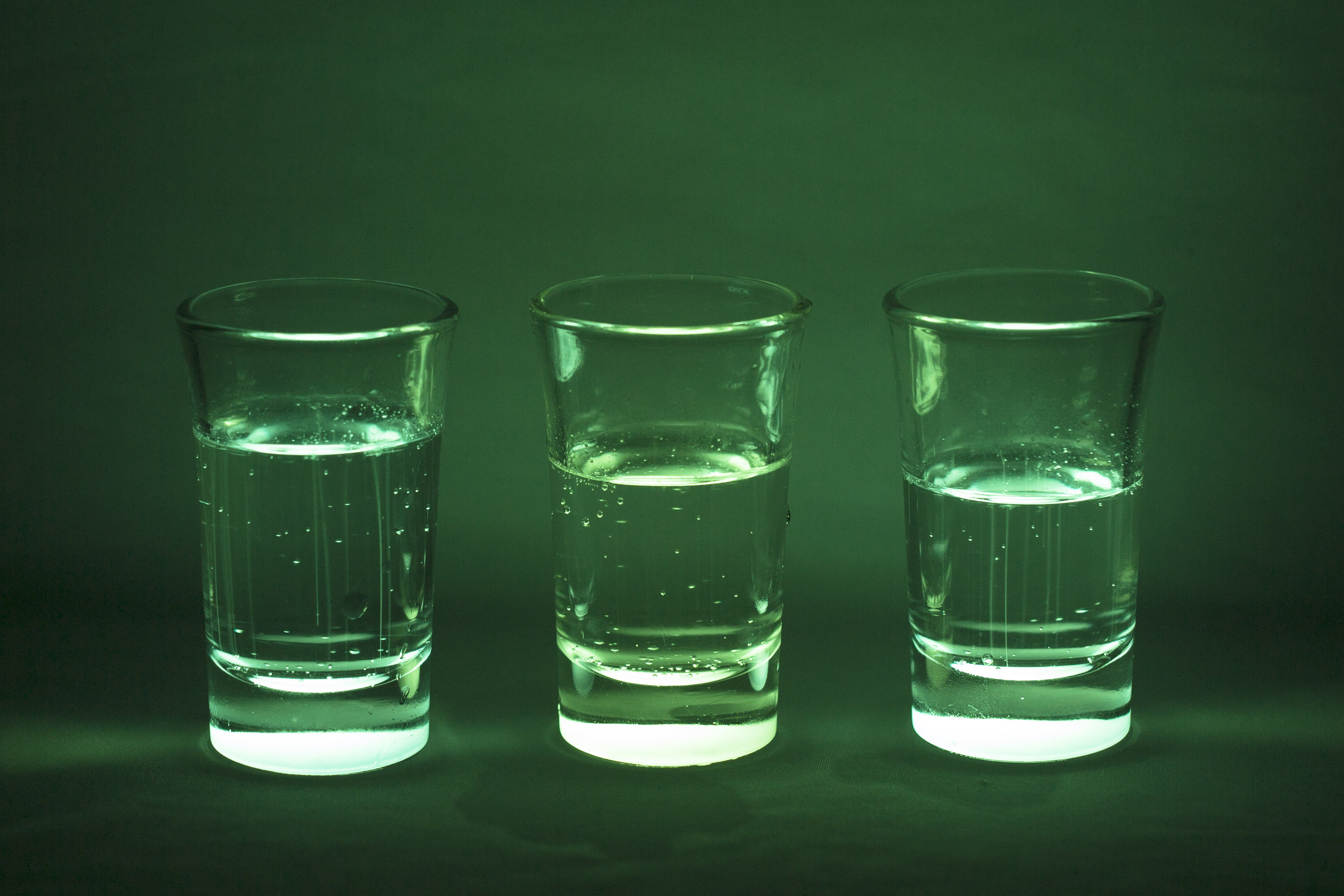How to Make Glow in the Dark Glass : 6 Steps (with Pictures ...