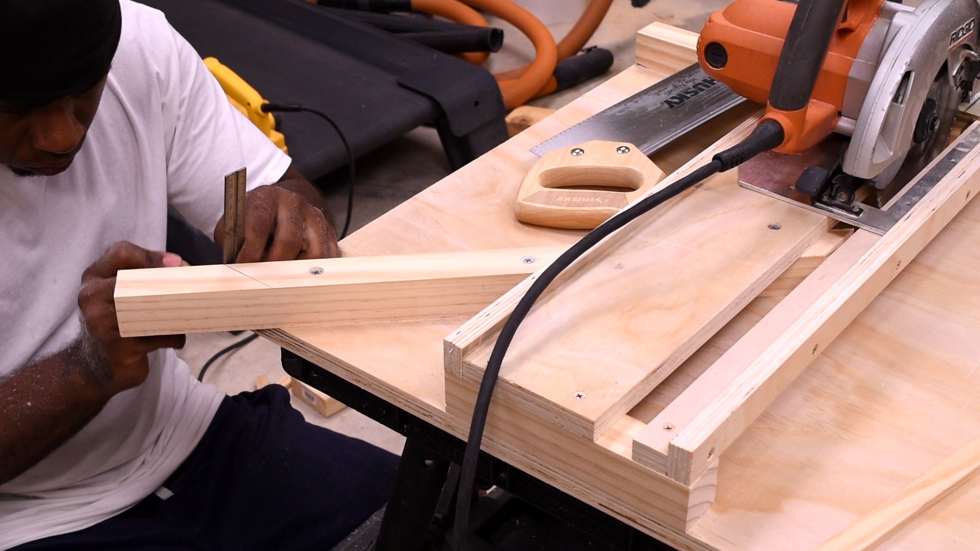 MAX CUT 2 Circular Saw Crosscut & Miter Jig : 11 Steps (with Pictures ...