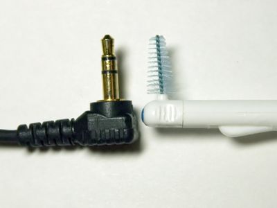 How to Clean a 1/8" (3.5mm) Headphone Jack : 6 Steps - Instructables