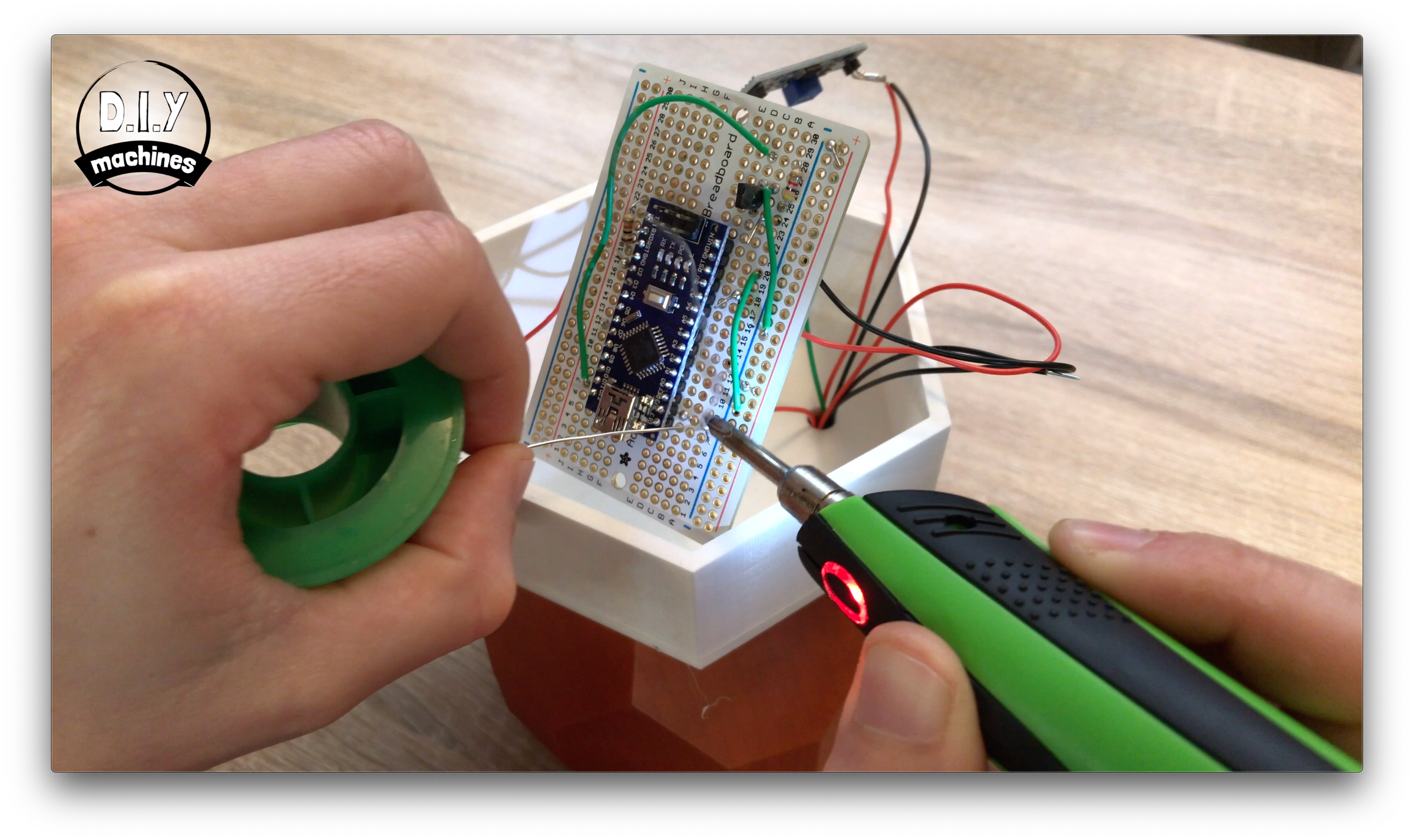 Automatic Smart Plant Pot - (DIY, 3D Printed, Arduino, Self Watering ...