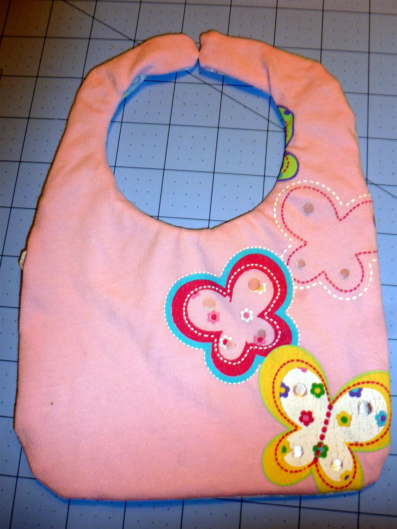 Recycled Clothes Bib With Versatile Pattern : 7 Steps (with Pictures ...