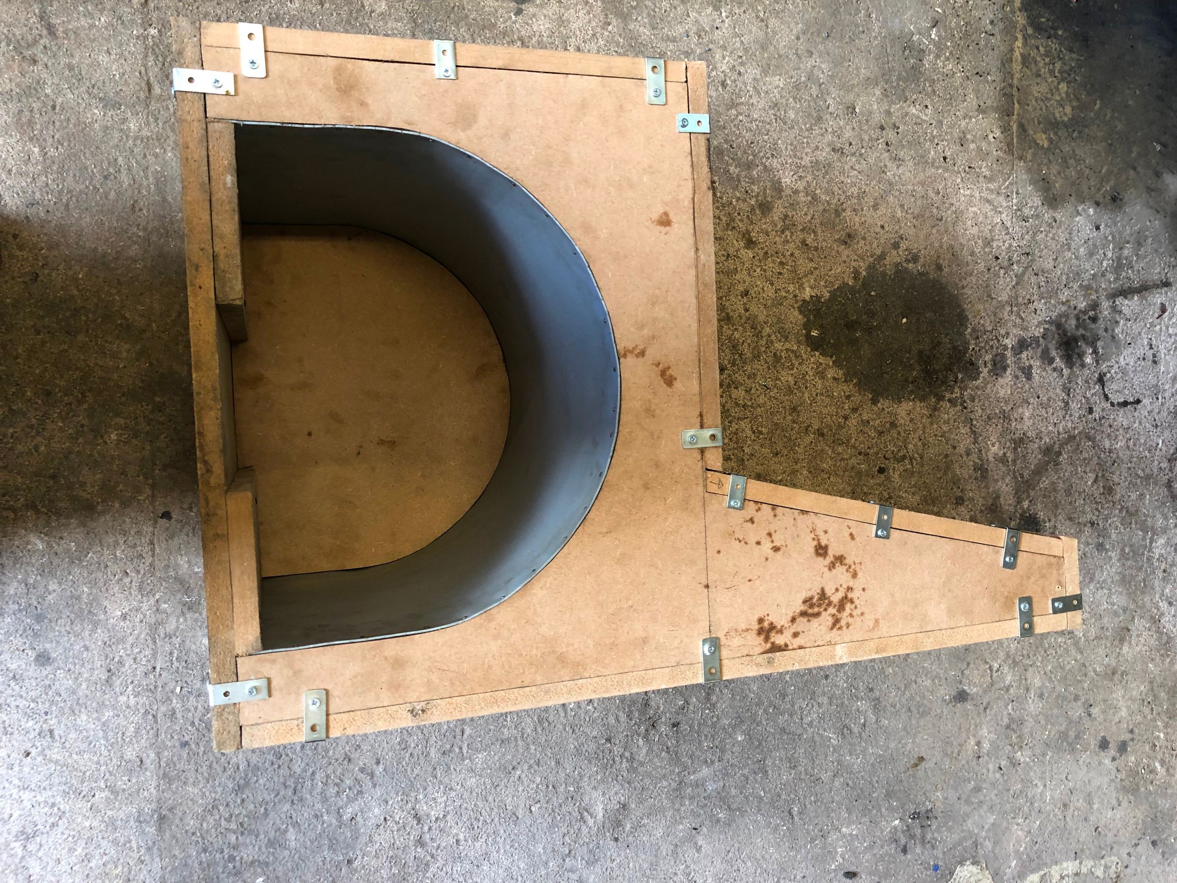 Concrete Chairs and Table : 11 Steps (with Pictures) - Instructables