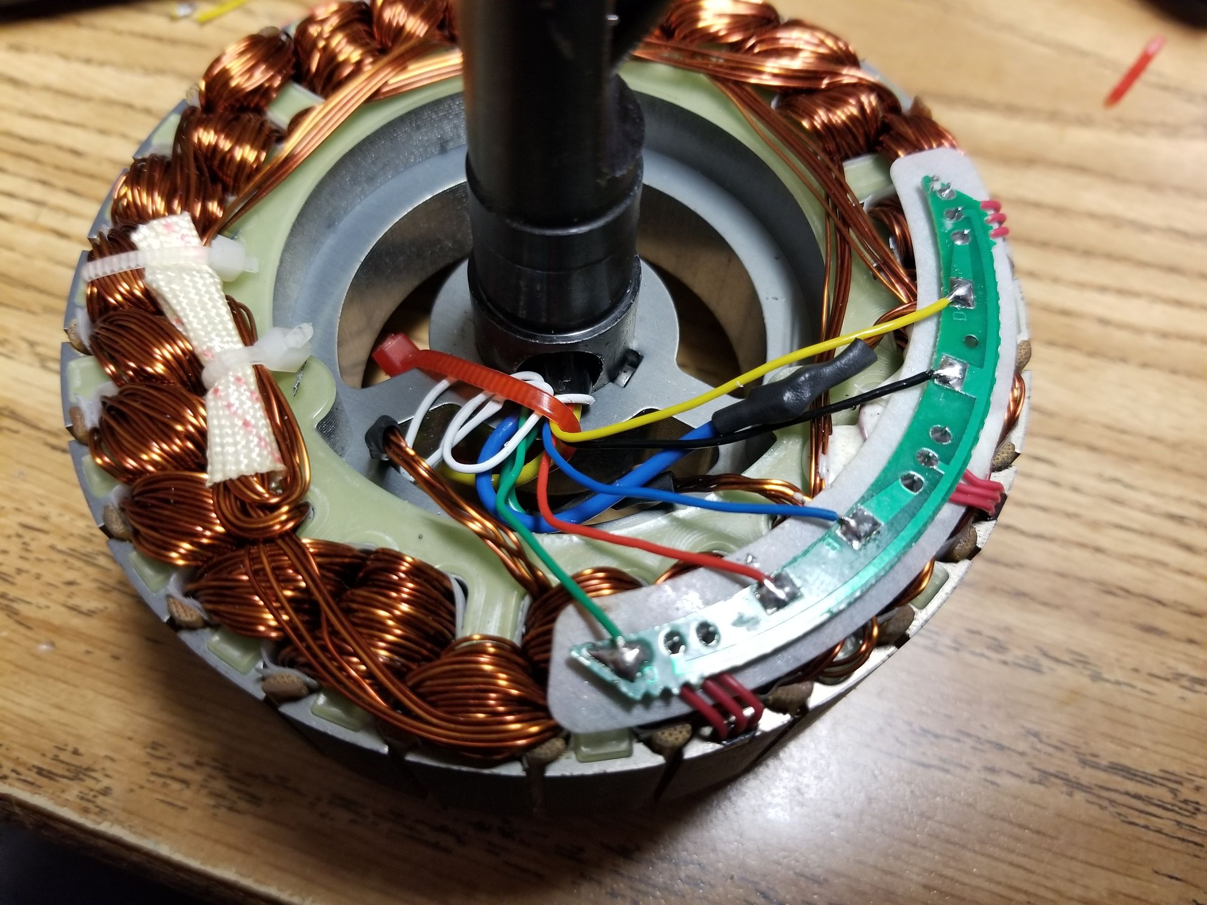 Mounting Hoverboard Wheels Securely and Easily Onto Stateboard ...