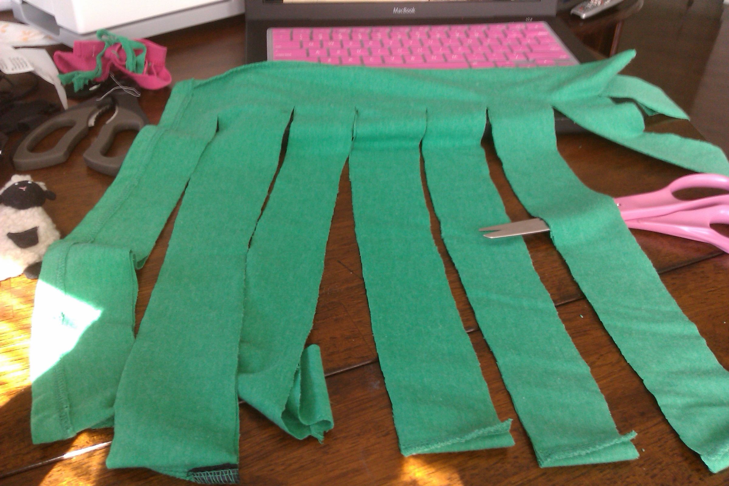 Make a Braided T-shirt Rug : 5 Steps (with Pictures) - Instructables